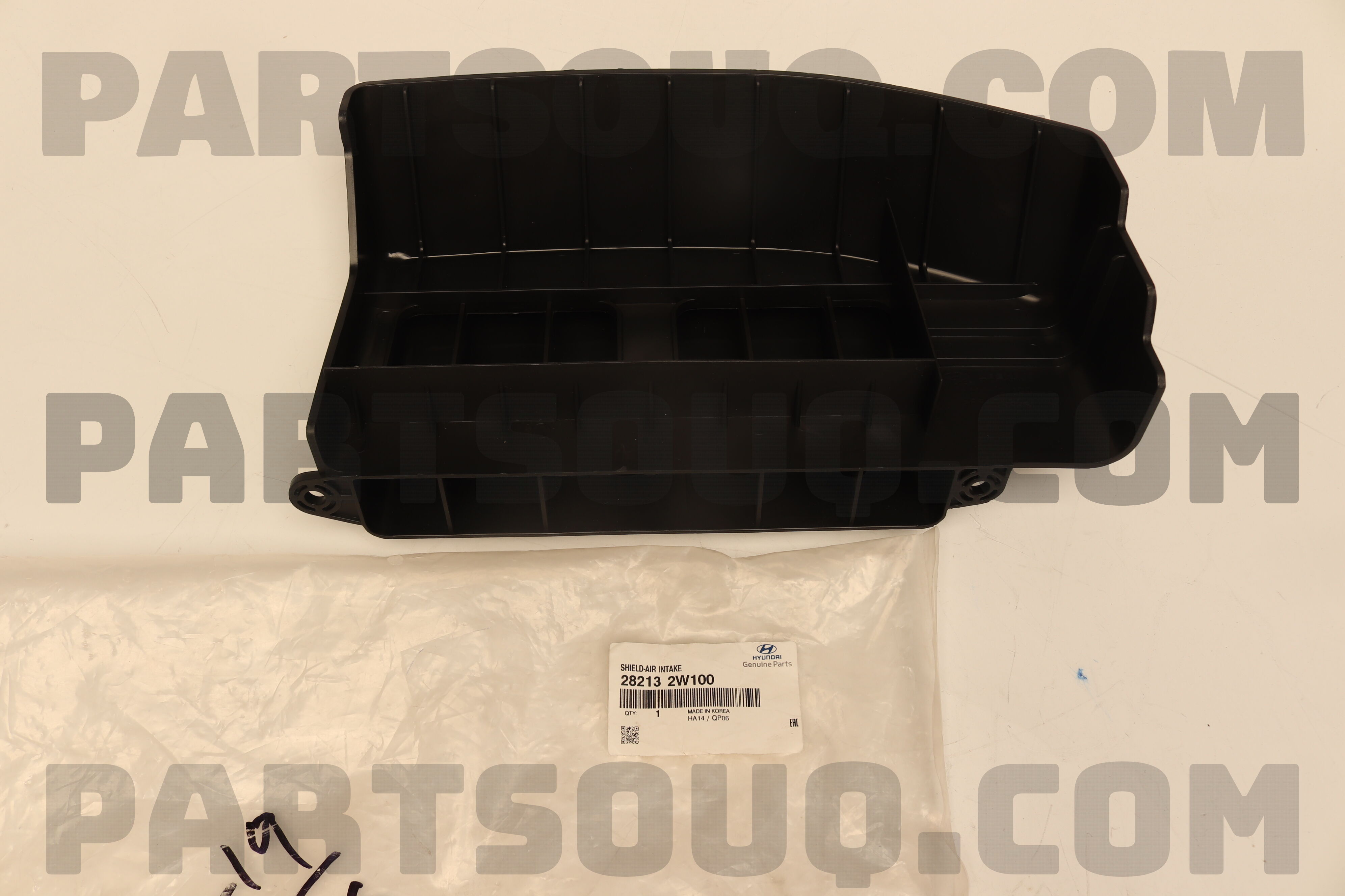SHIELD-AIR INTAKE 282132W100 | Hyundai / KIA Parts | PartSouq