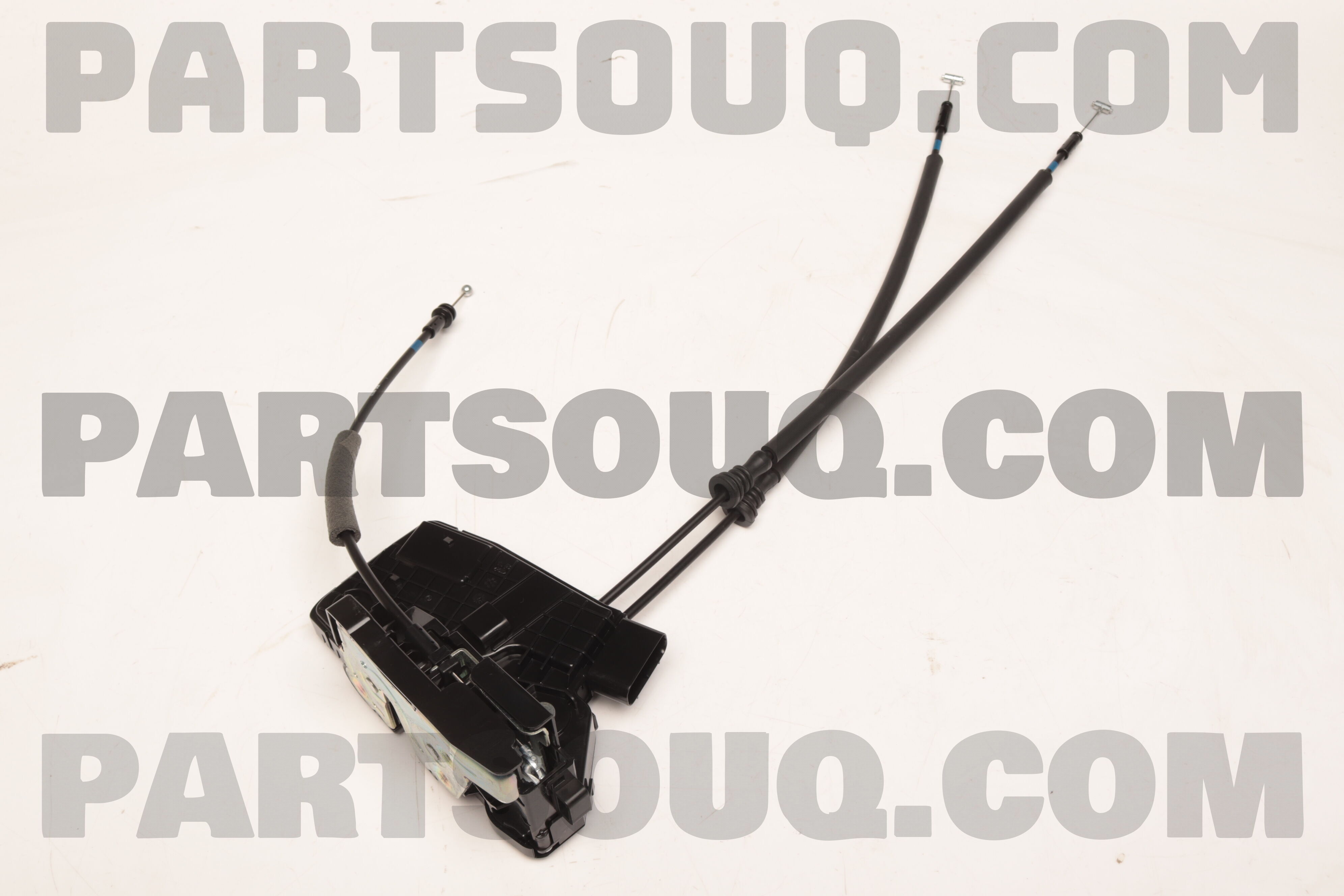LATCH ASSY-REAR DOOR,RH 81420D7010 | Hyundai / KIA Parts | PartSouq