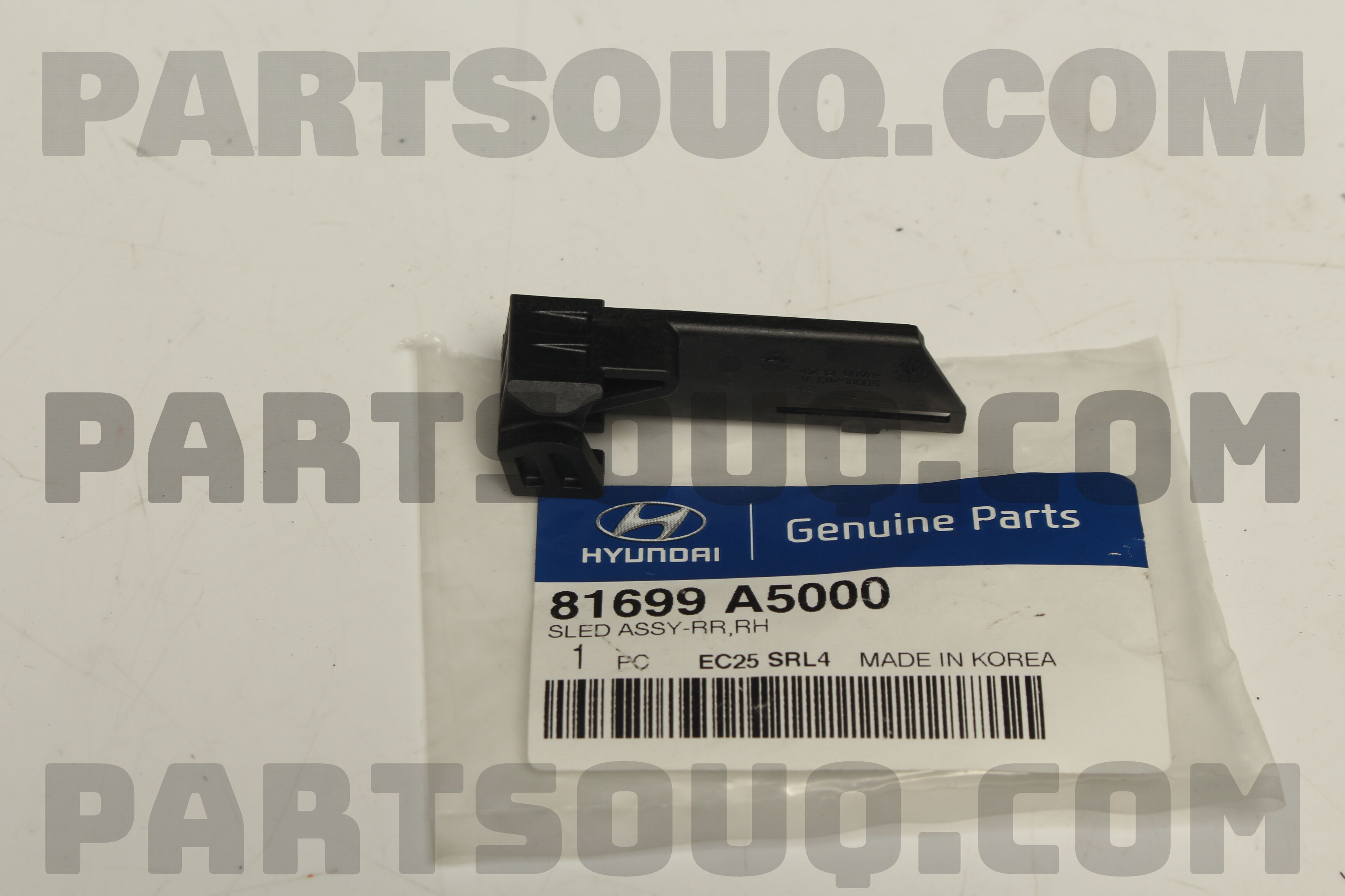 SLED ASSY-RR,RH 81699A5000 | Hyundai / KIA Parts | PartSouq