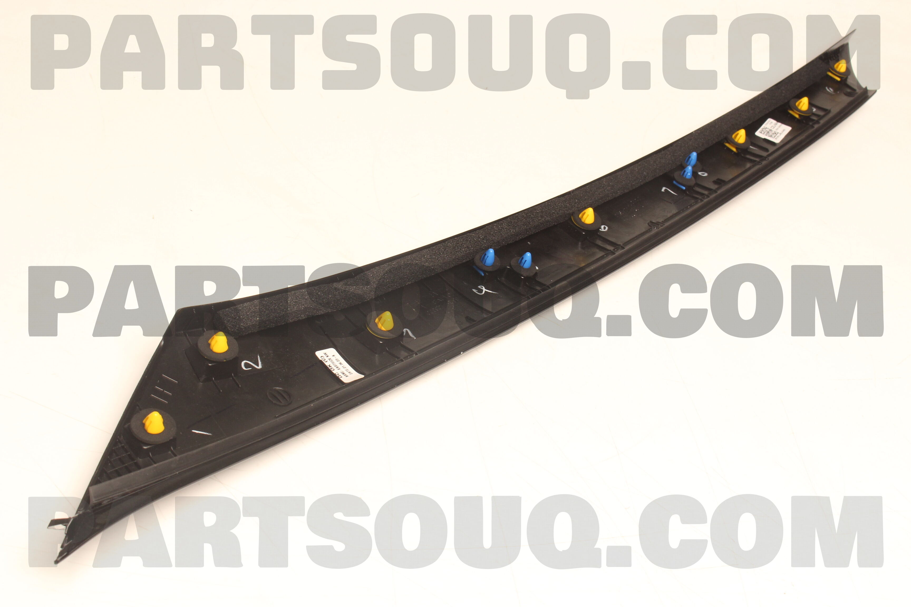 GARNISH ASSY-DELTA LH 86250Q6000 | Hyundai / KIA Parts | PartSouq