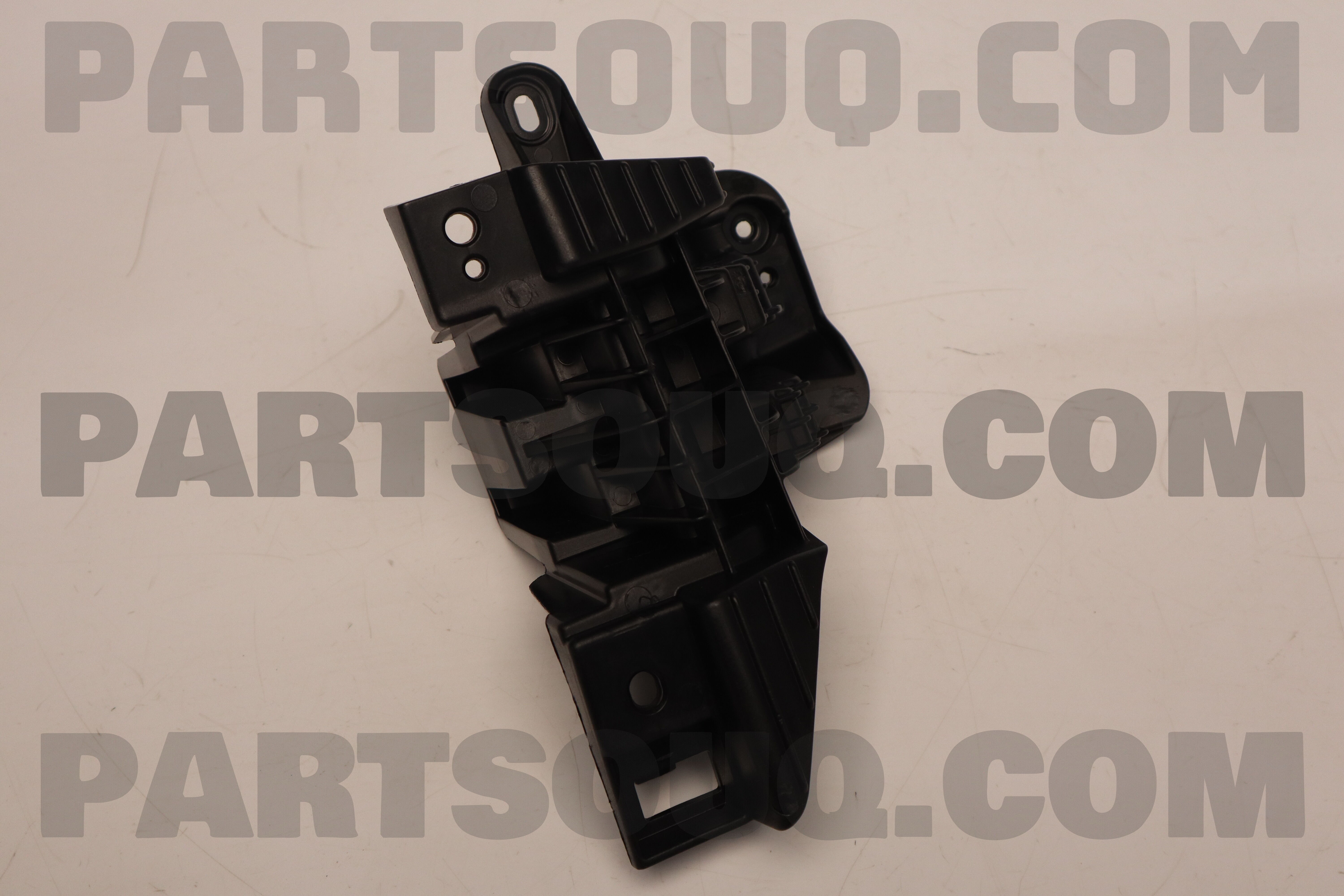 BRACKET-FRBUMPERSI 86526P2500 | Hyundai / KIA Parts | PartSouq
