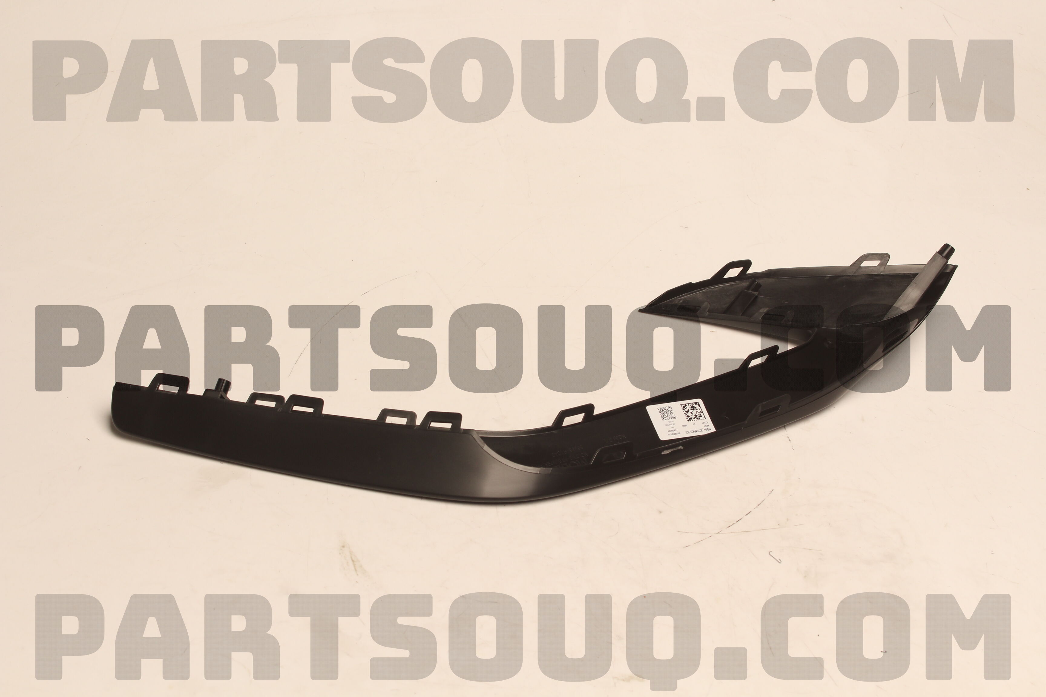 MOULDING-FRONT BUMPER,RH 86596R2CA0 | Hyundai / KIA Parts | PartSouq