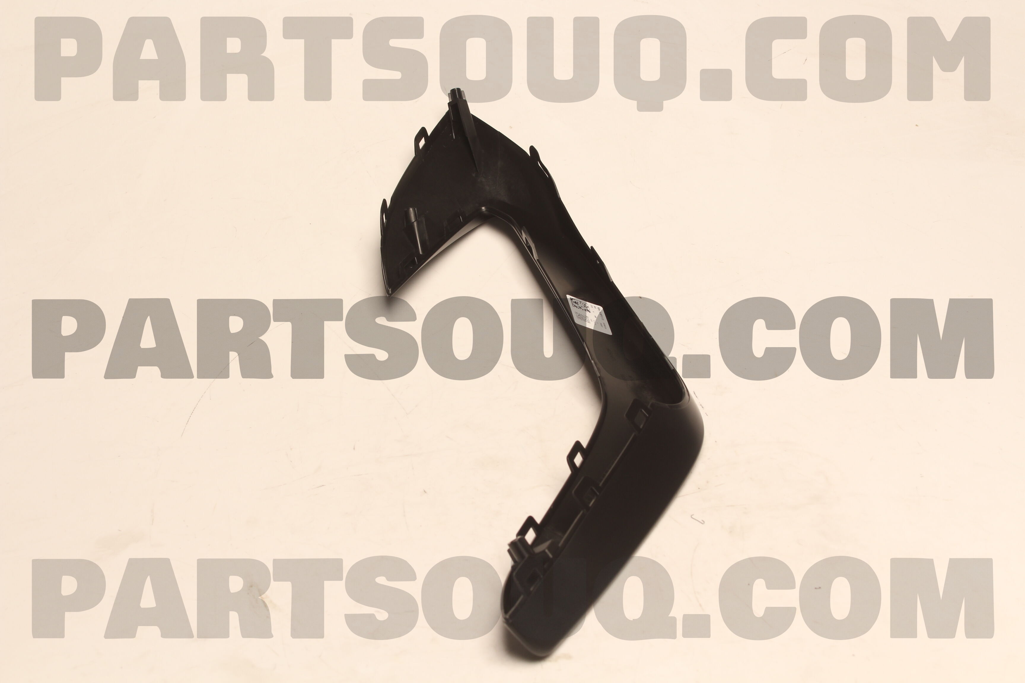 MOULDING-FRONT BUMPER,RH 86596R2CA0 | Hyundai / KIA Parts | PartSouq