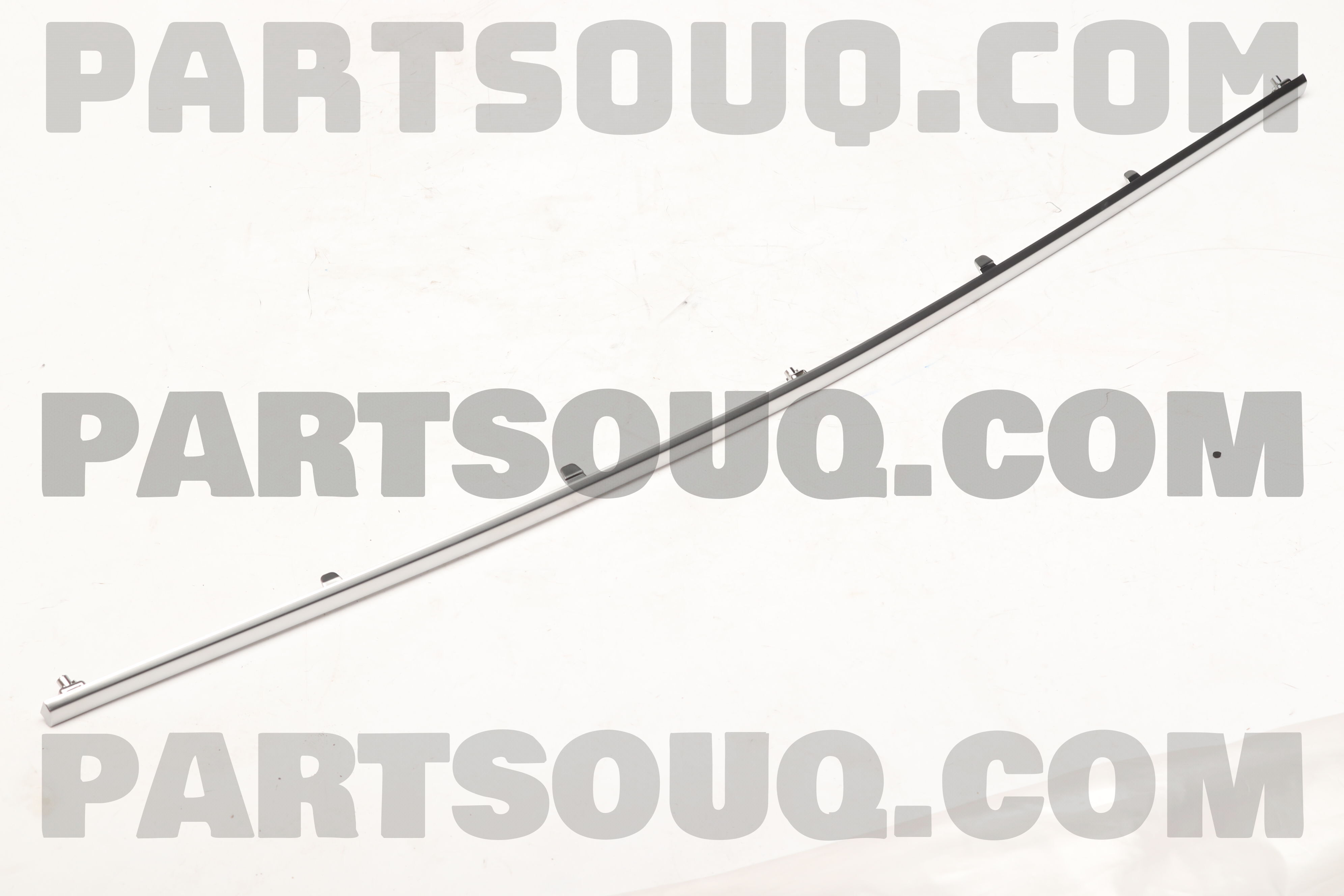 MOULDING-REAR BUMPER LWR,CTR 86679D4200 | Hyundai / KIA Parts | PartSouq