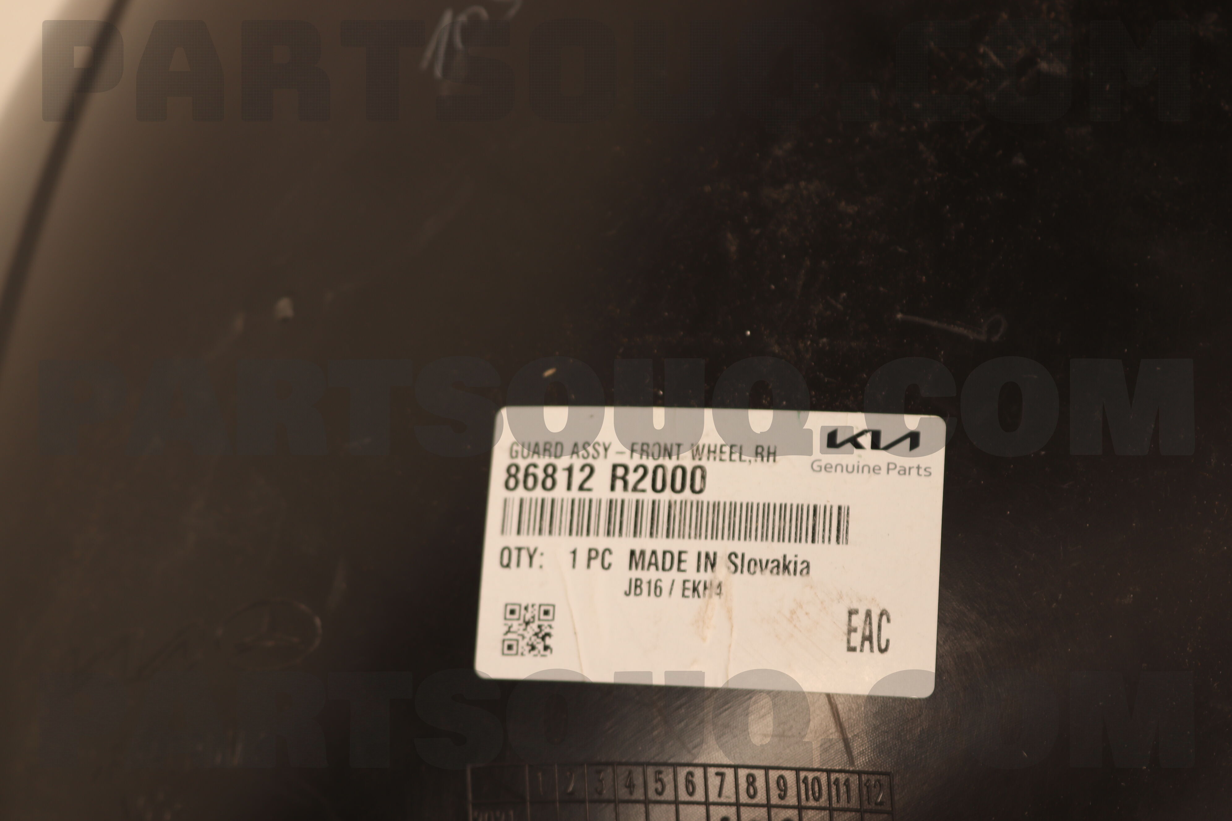 GUARD ASSY-FRONT WHEEL,RH 86812R2000 | Hyundai / KIA Parts | PartSouq