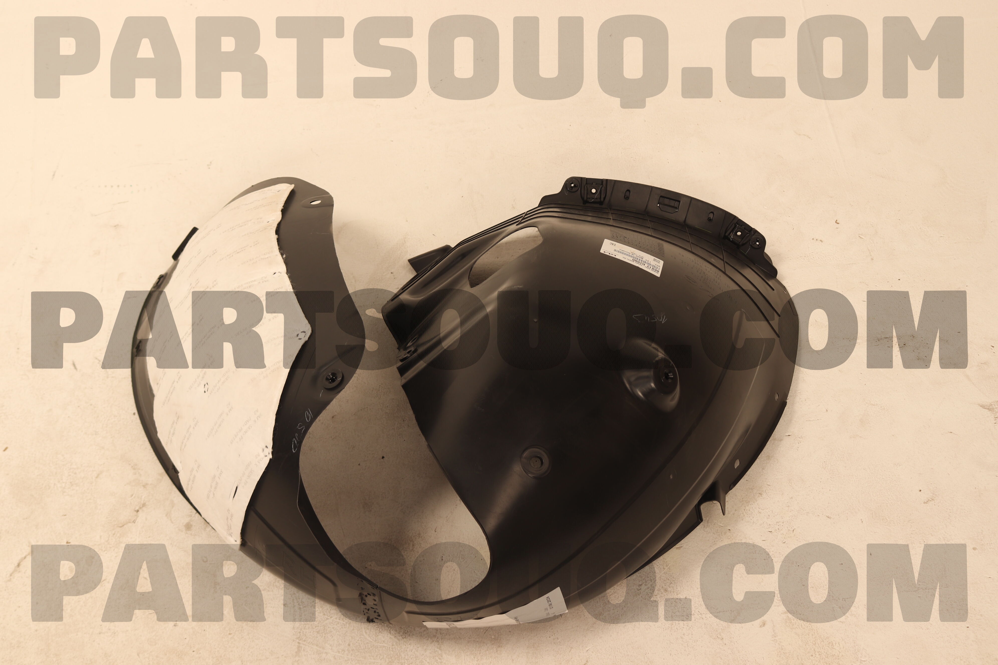 GUARD ASSY-FRONT WHEEL,RH 86812R2000 | Hyundai / KIA Parts | PartSouq