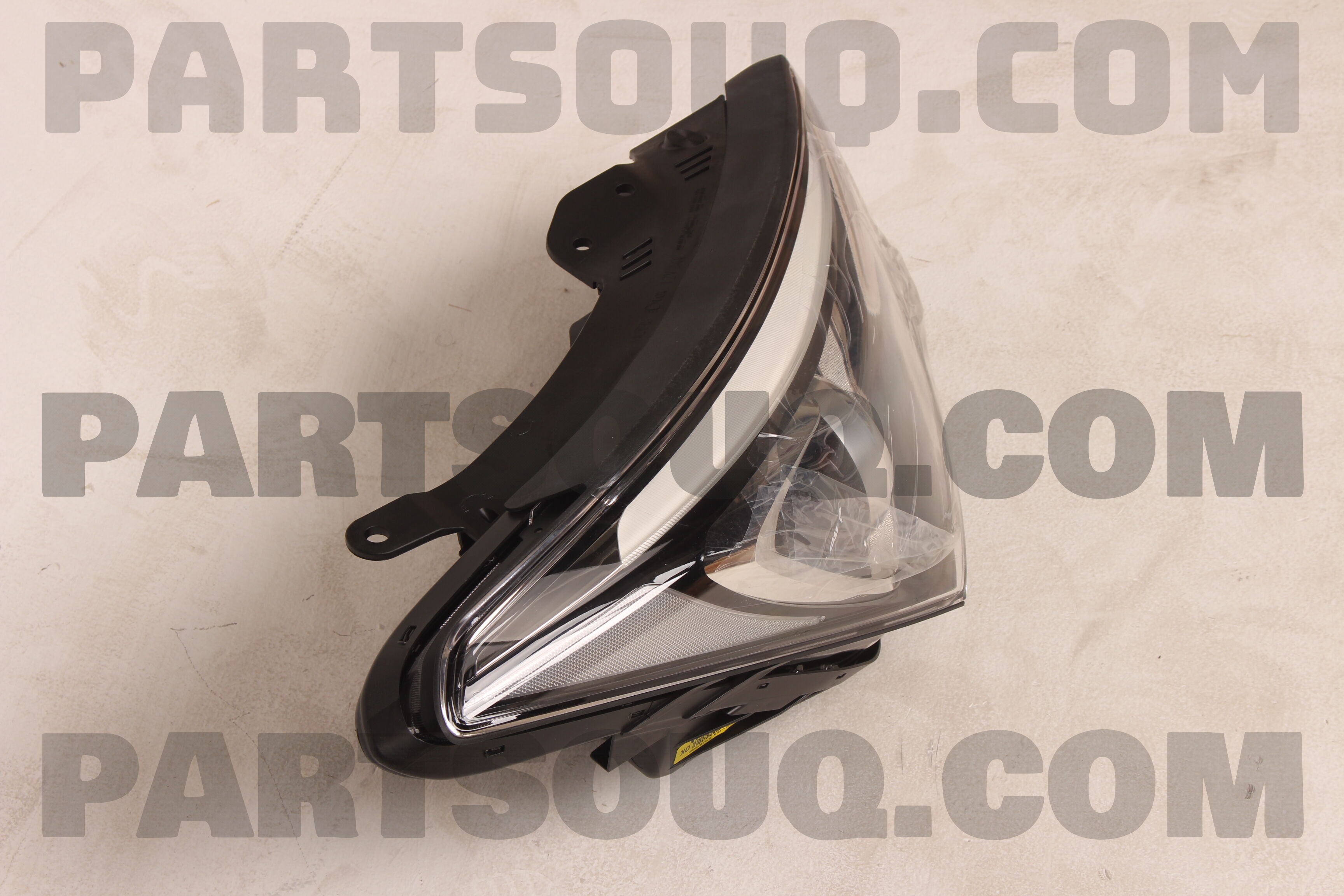 LAMP ASSY-HEAD,RH 921022W700 | Hyundai / KIA Parts | PartSouq