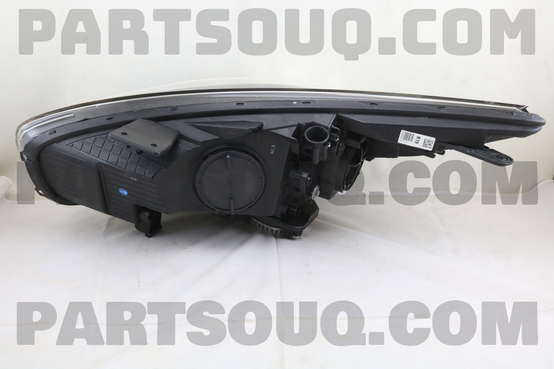 LAMP ASSY-HEAD,RH 92102A4190 | Hyundai / KIA Parts | PartSouq