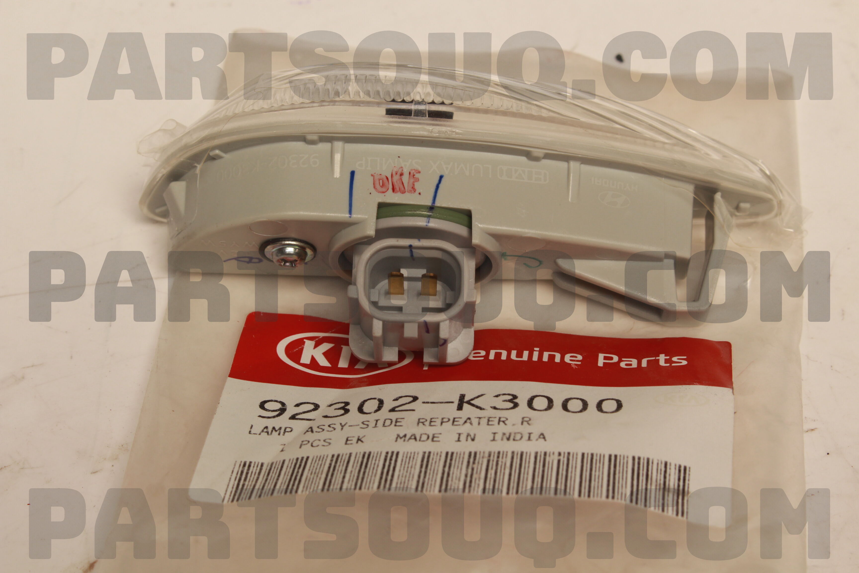 LAMP ASSY-SIDE REPEATER,RH 92302K3000 | Hyundai / KIA Parts | PartSouq