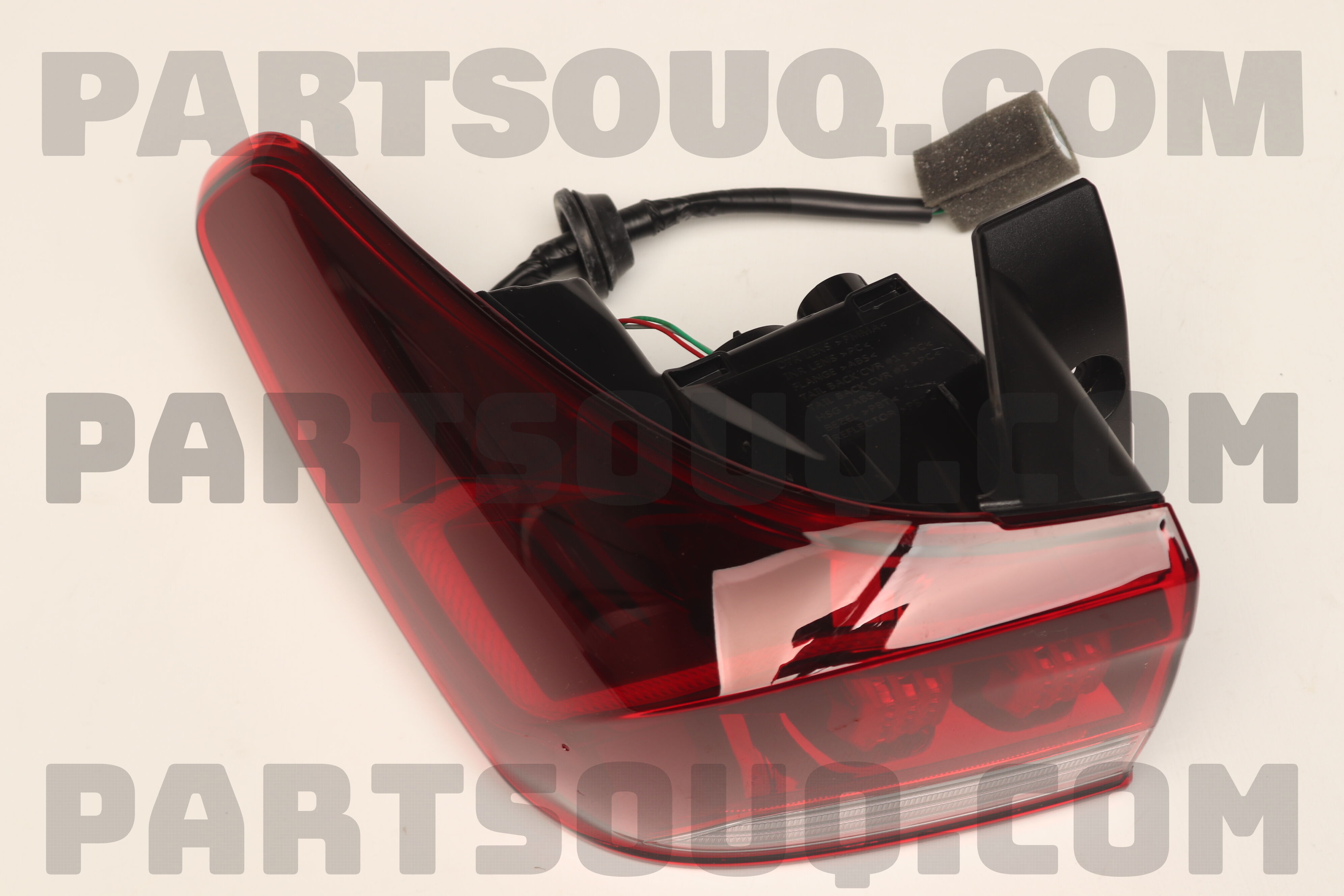 LAMP ASSY-REAR COMB OUTSIDE,LH 92401CC100 | Hyundai / KIA Parts | PartSouq
