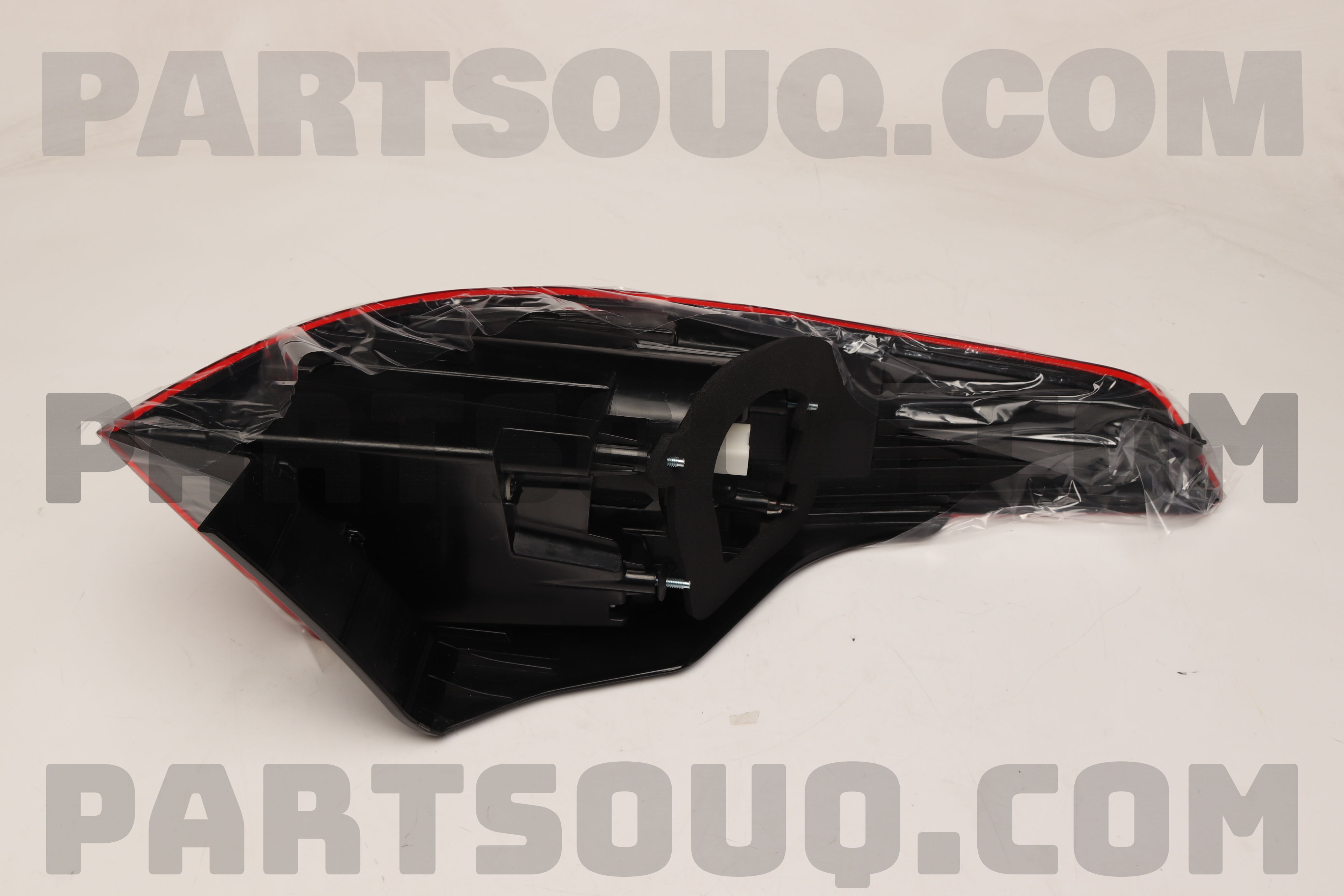 LAMP ASSY RR COM RH 924022T020 | Hyundai / KIA Parts | PartSouq