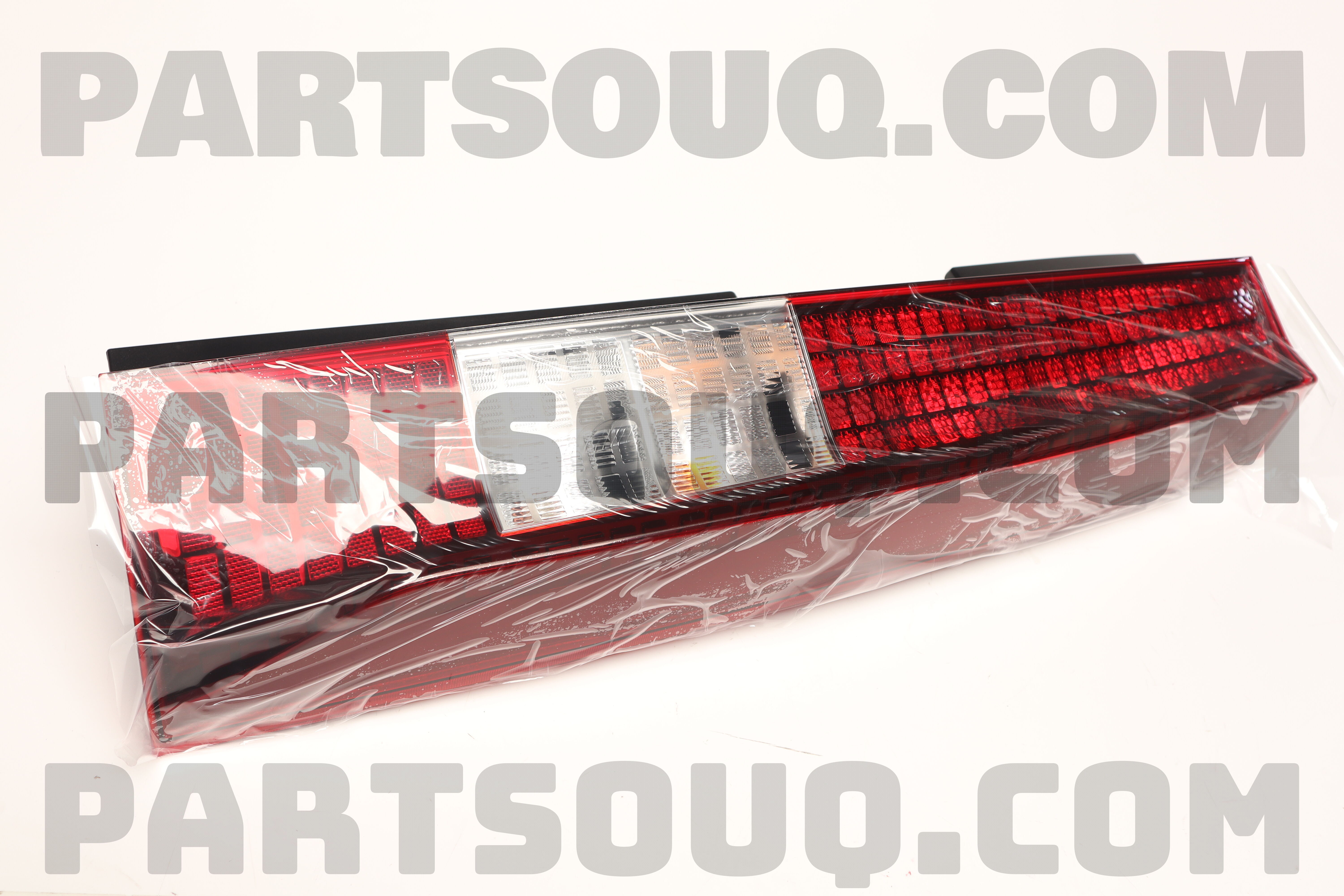 LAMP ASSY-REAR COMB OUTSIDE,RH 92402CG050 | Hyundai / KIA Parts | PartSouq