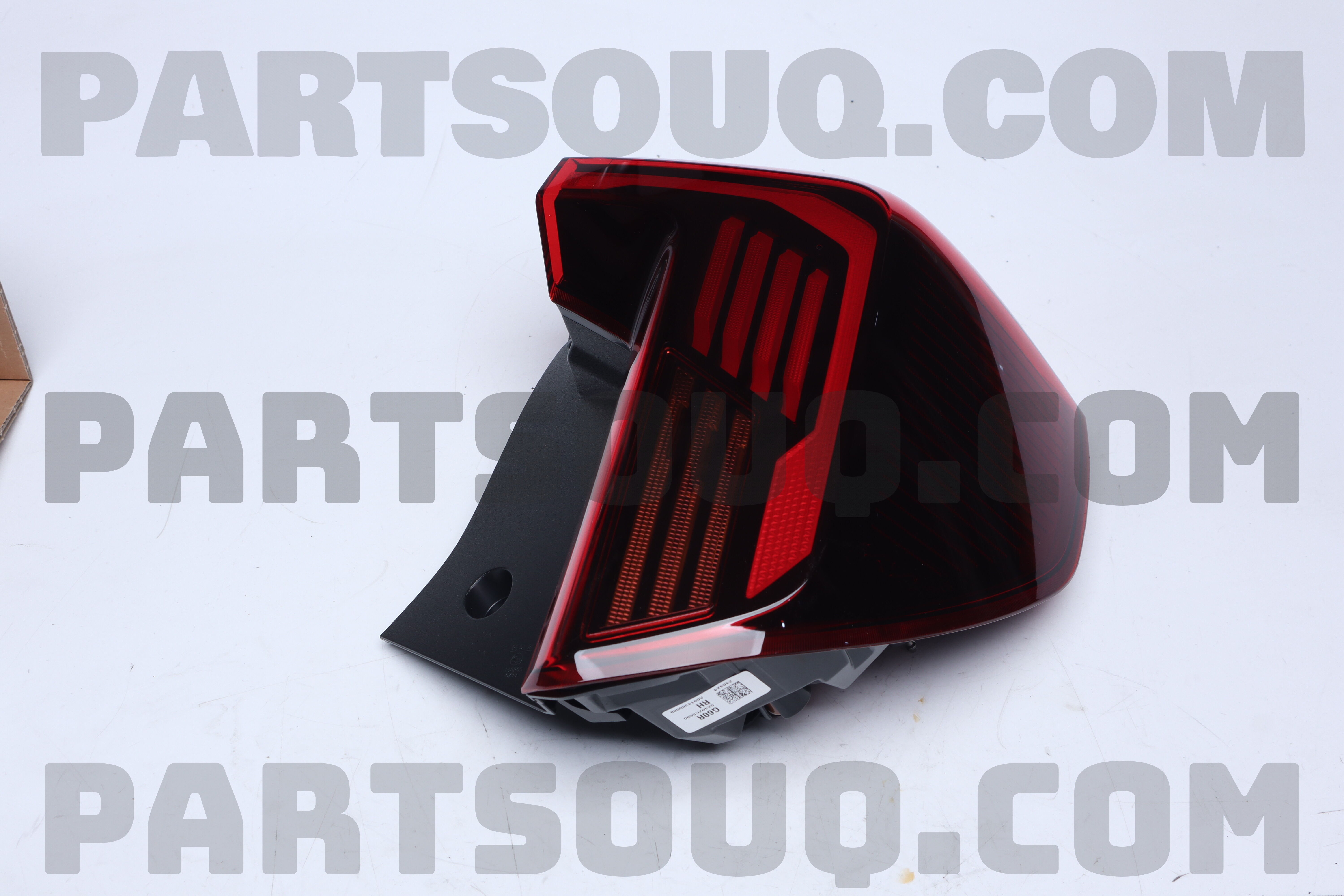 LAMP ASSY-REAR COMB OUTSIDE,RH 92402G6600 | Hyundai / KIA Parts | PartSouq