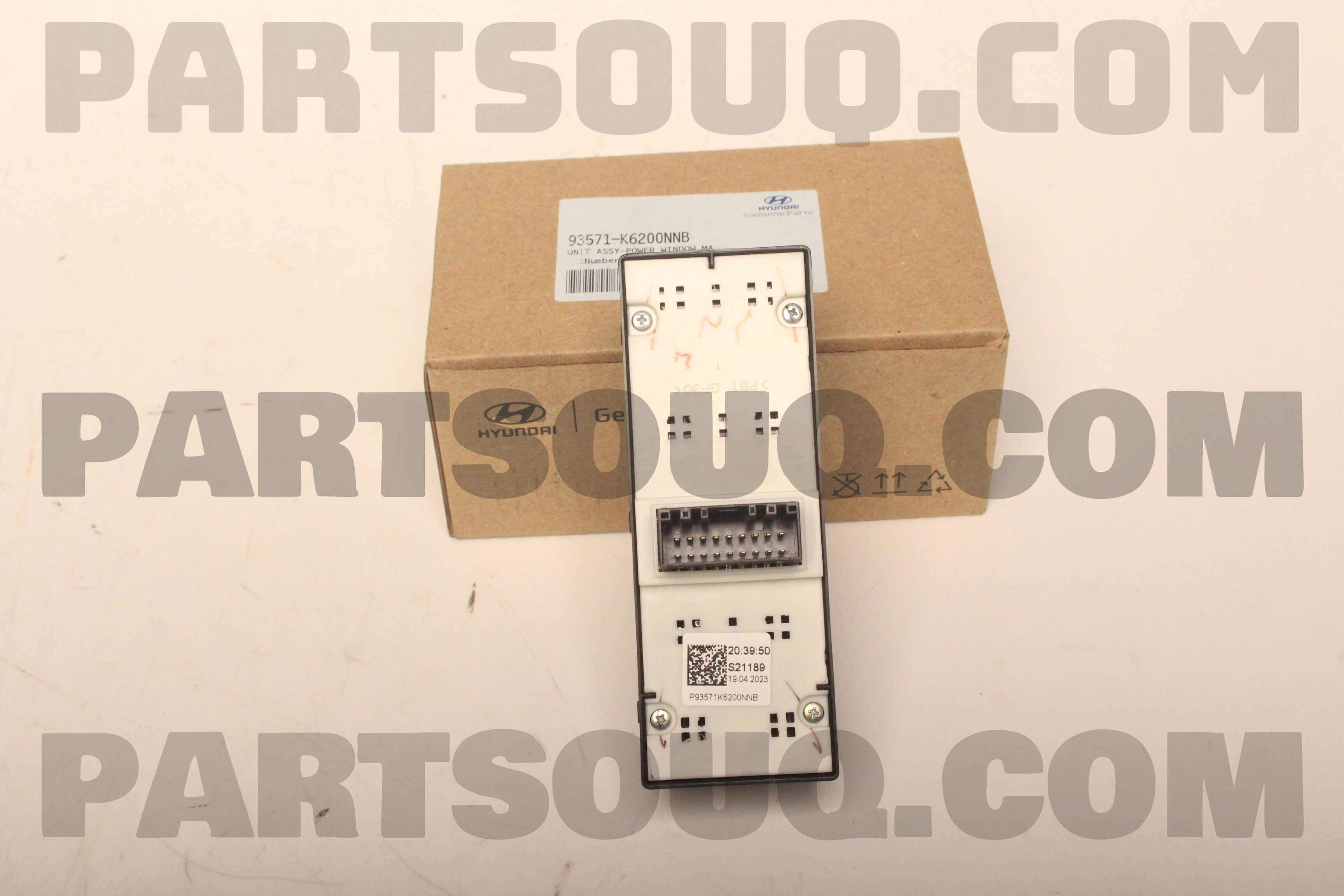 UNIT ASSY-POWER WINDOW MAIN 93571K6200NNB | Hyundai / KIA Parts | PartSouq
