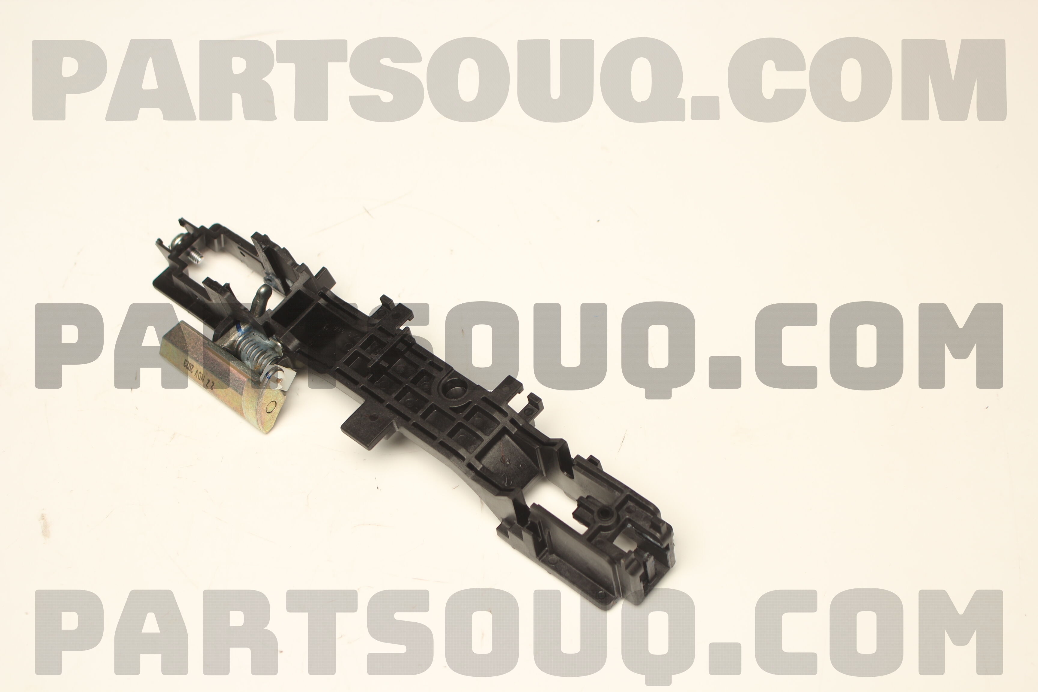 BRACKET; GRIP,D 8981764694 | Isuzu Parts | PartSouq
