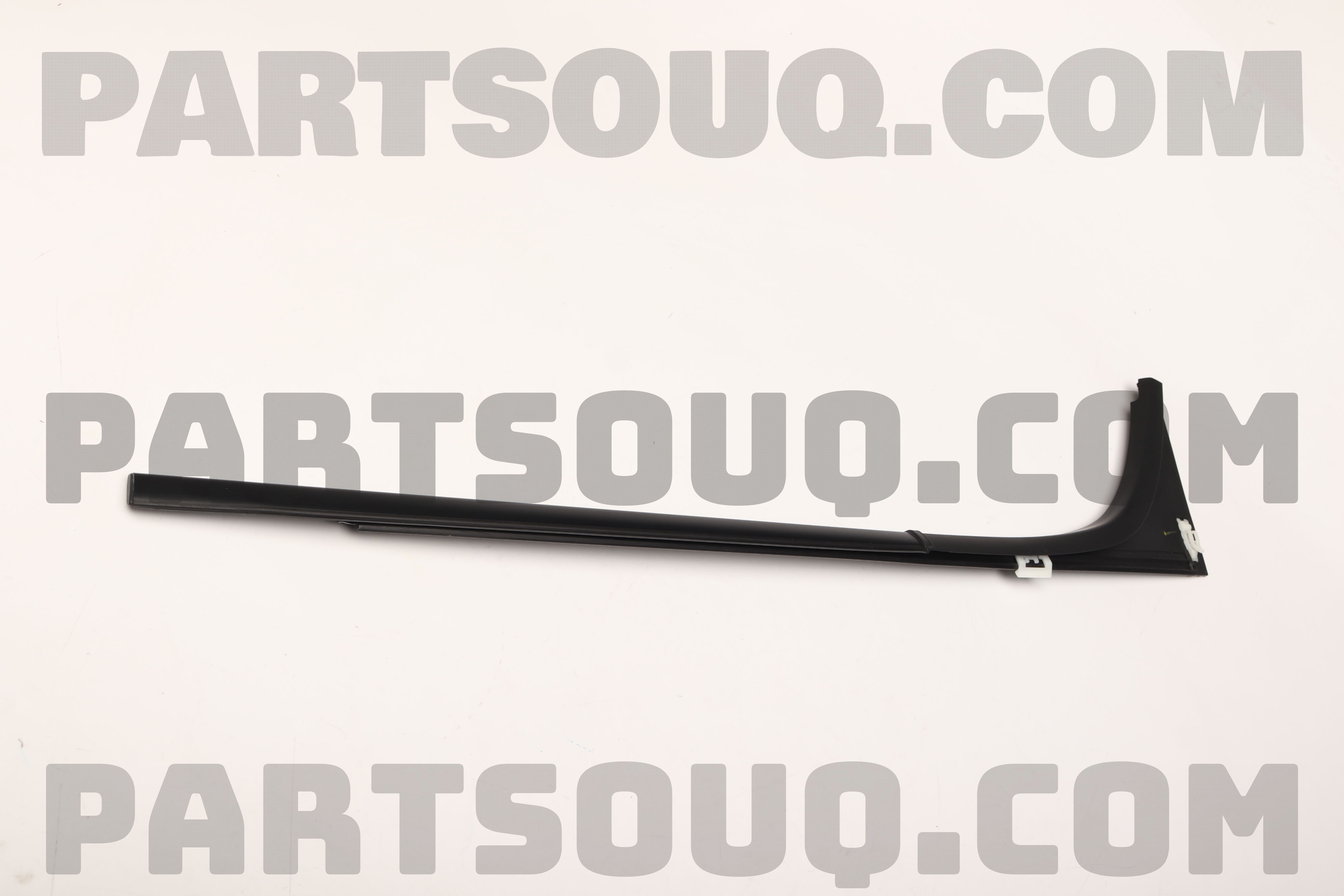MOULD(L),RR.BELTLINE 1D0050670 | Mazda Parts | PartSouq