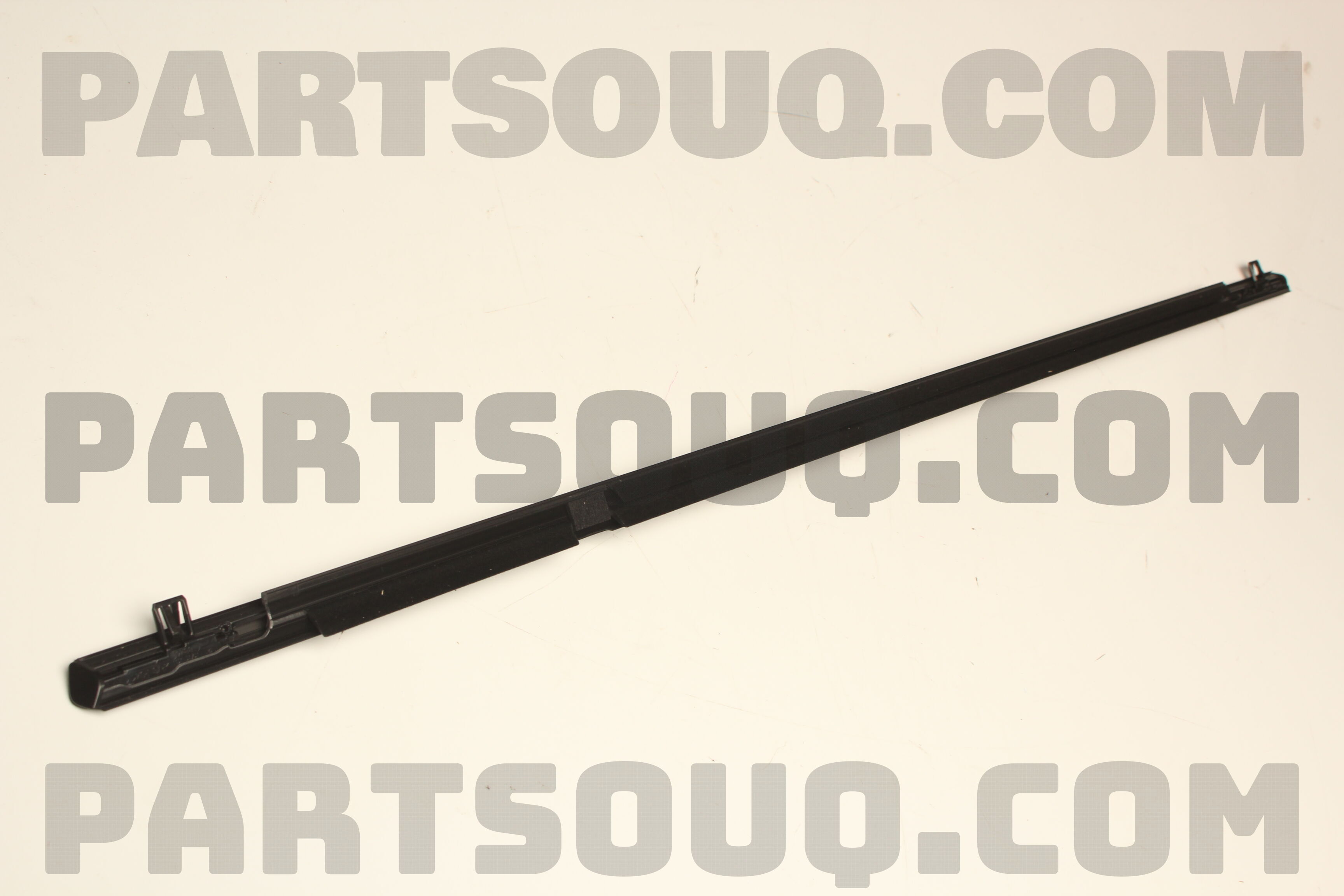 MOULD(R),RR.BELTLINE BBM450660F | Mazda Parts | PartSouq