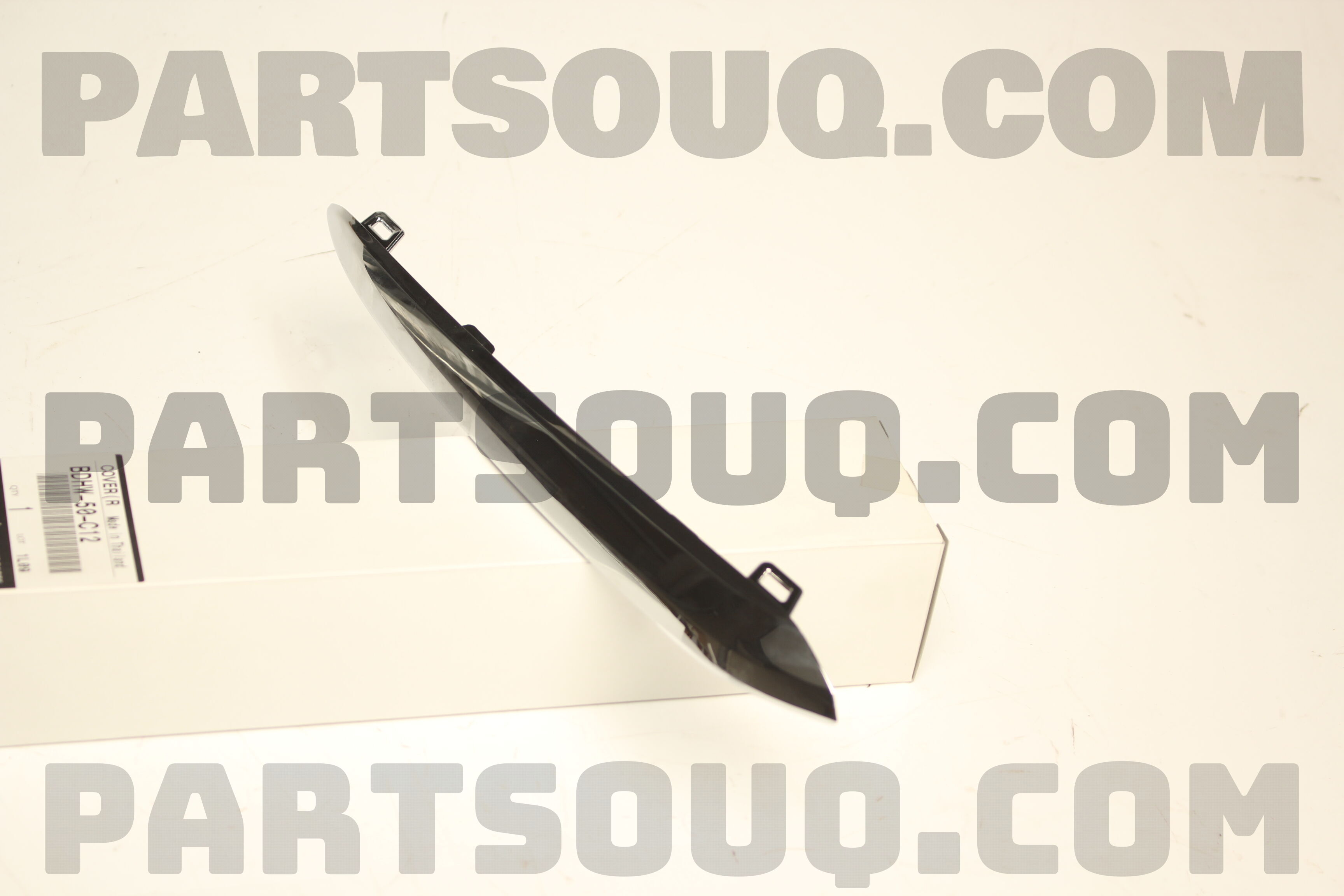 COVER(R),LAMP HOLE BDHW50C12 | Mazda Parts | PartSouq
