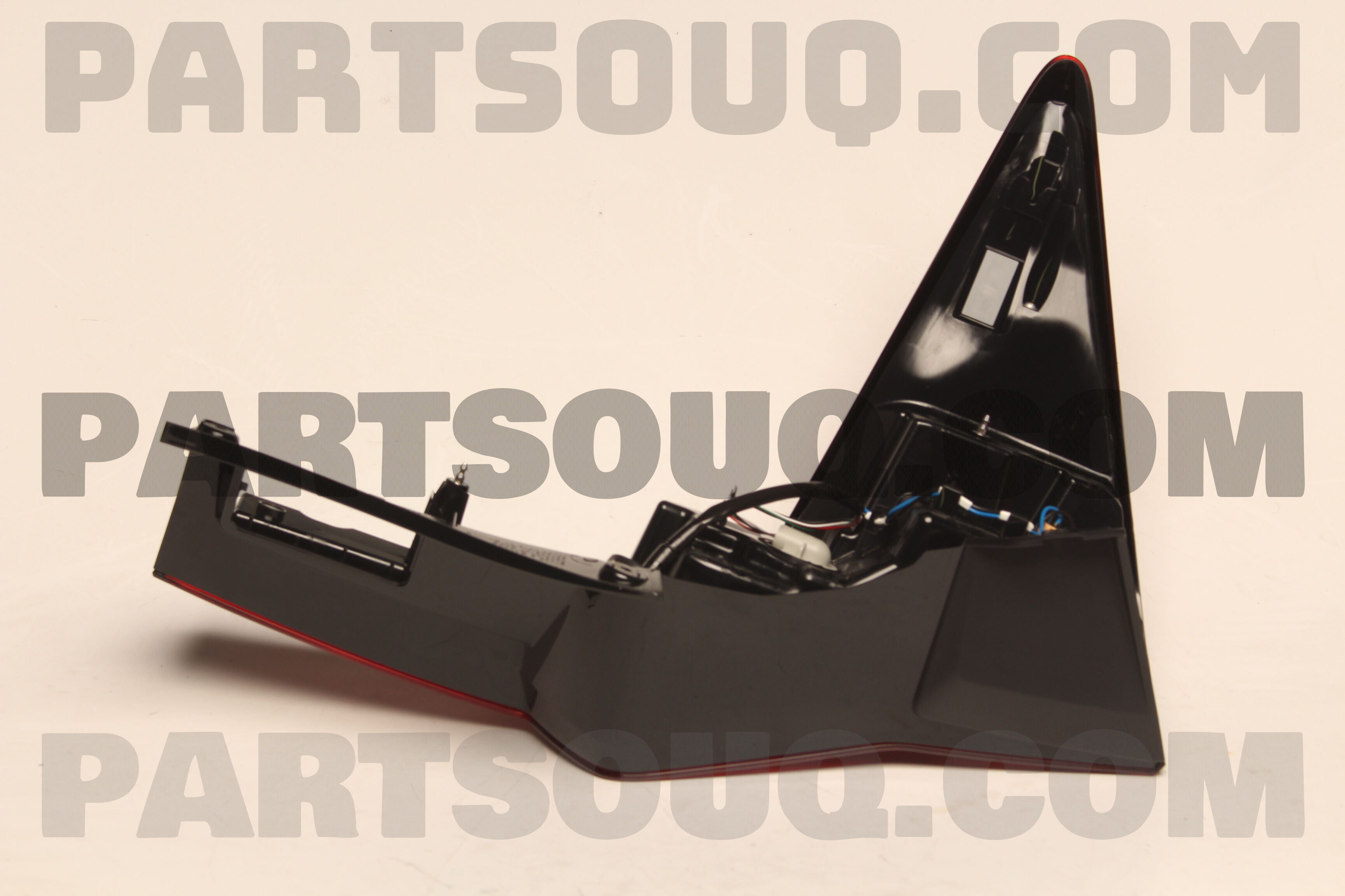 LAMP ASSY,COMBINATION,RR RH 26550W000P | Mitsubishi Parts | PartSouq