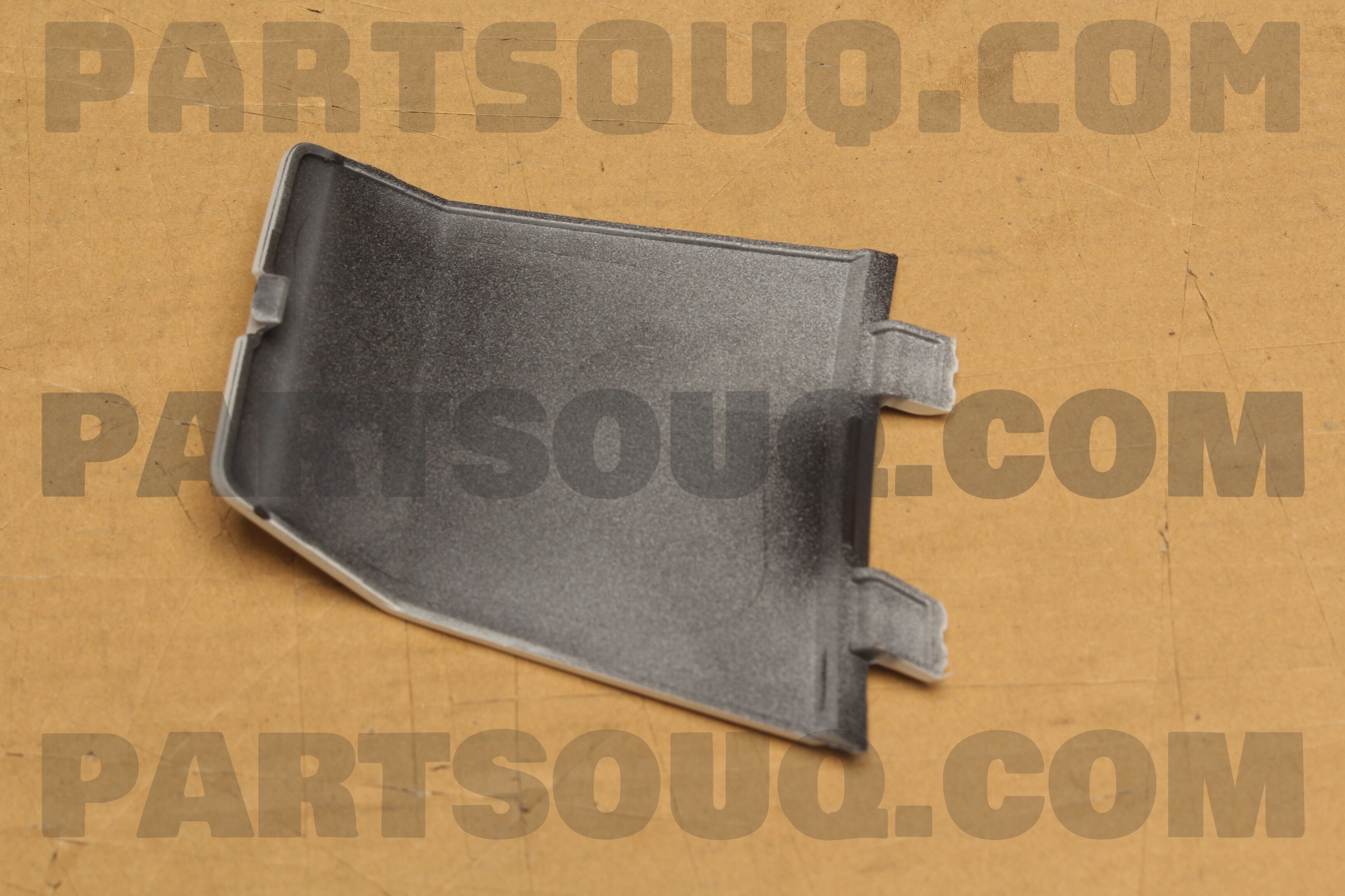 COVER,FR BUMPER 6400J899WA | FUSO Parts | PartSouq