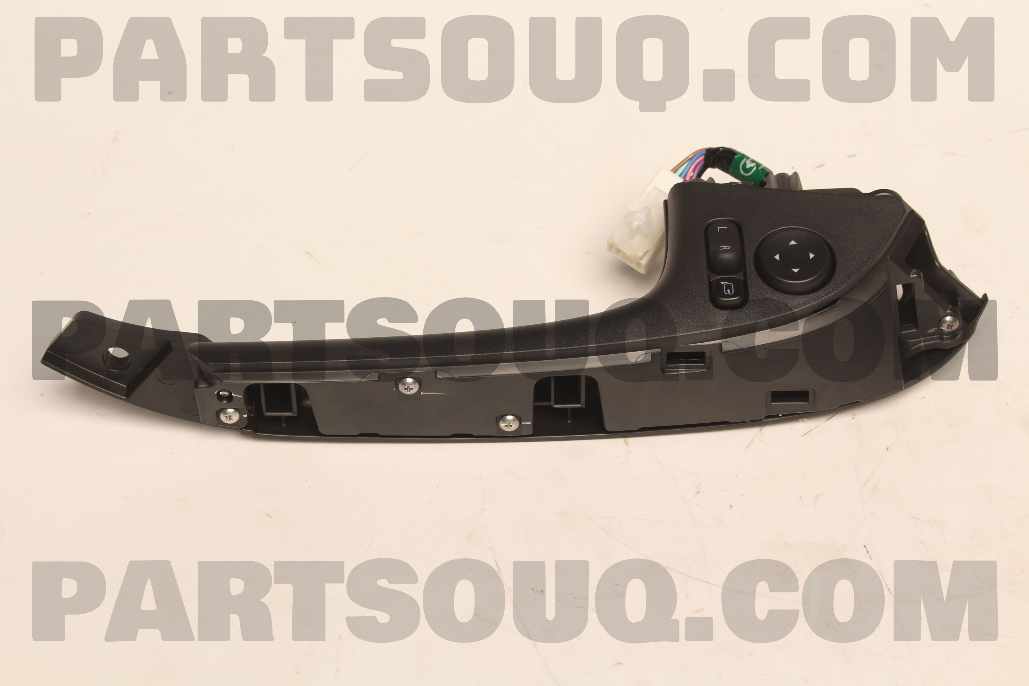 GRIP,FR DOOR ASSIST,LH 7221D157XA | Mitsubishi Parts | PartSouq