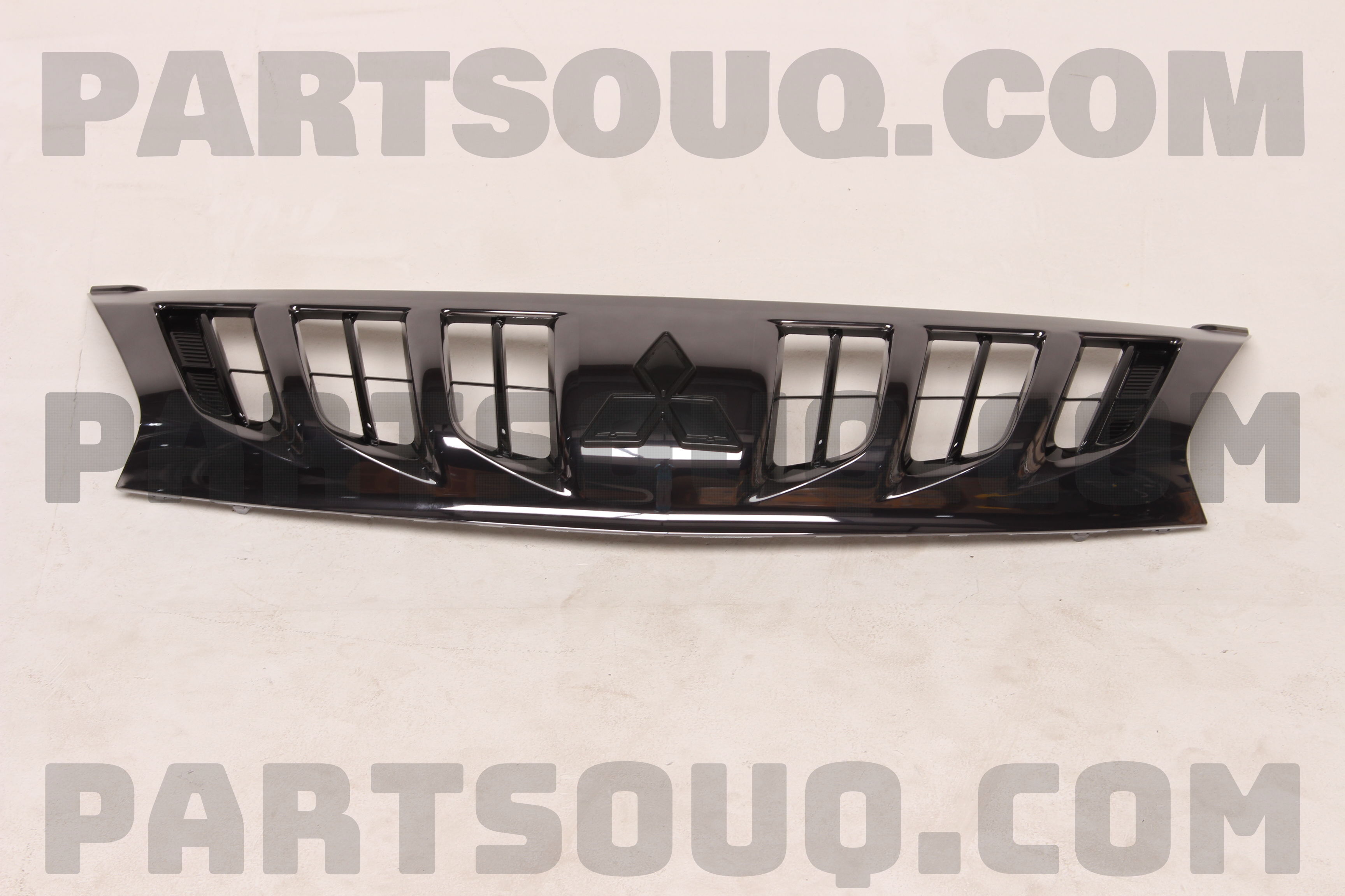 GRILLE ASSY,RADIATOR 7450B108 | Mitsubishi Parts | PartSouq