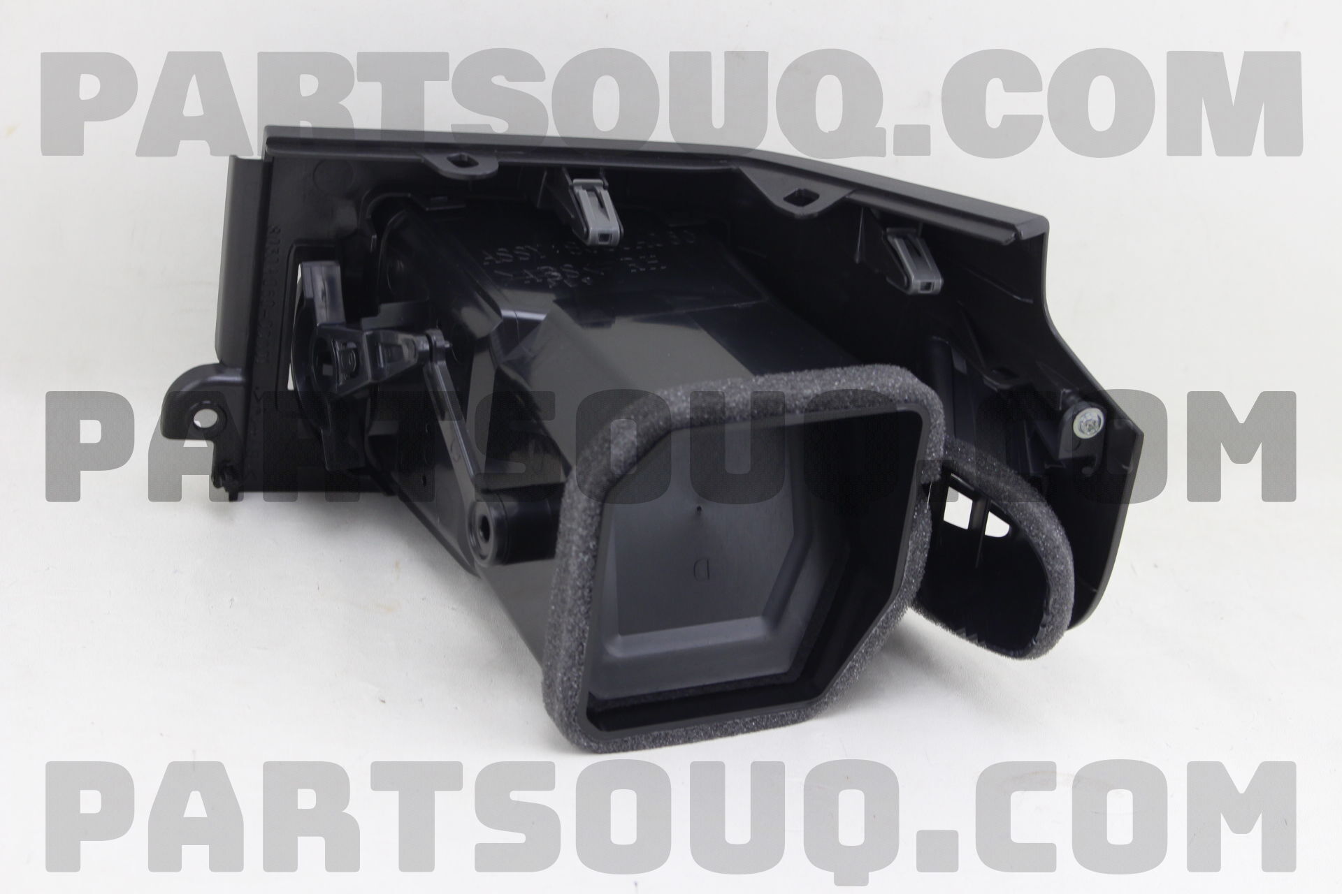 AIR OUTLET,INST PNL SIDE,R 8030A060XA | Mitsubishi Parts | PartSouq