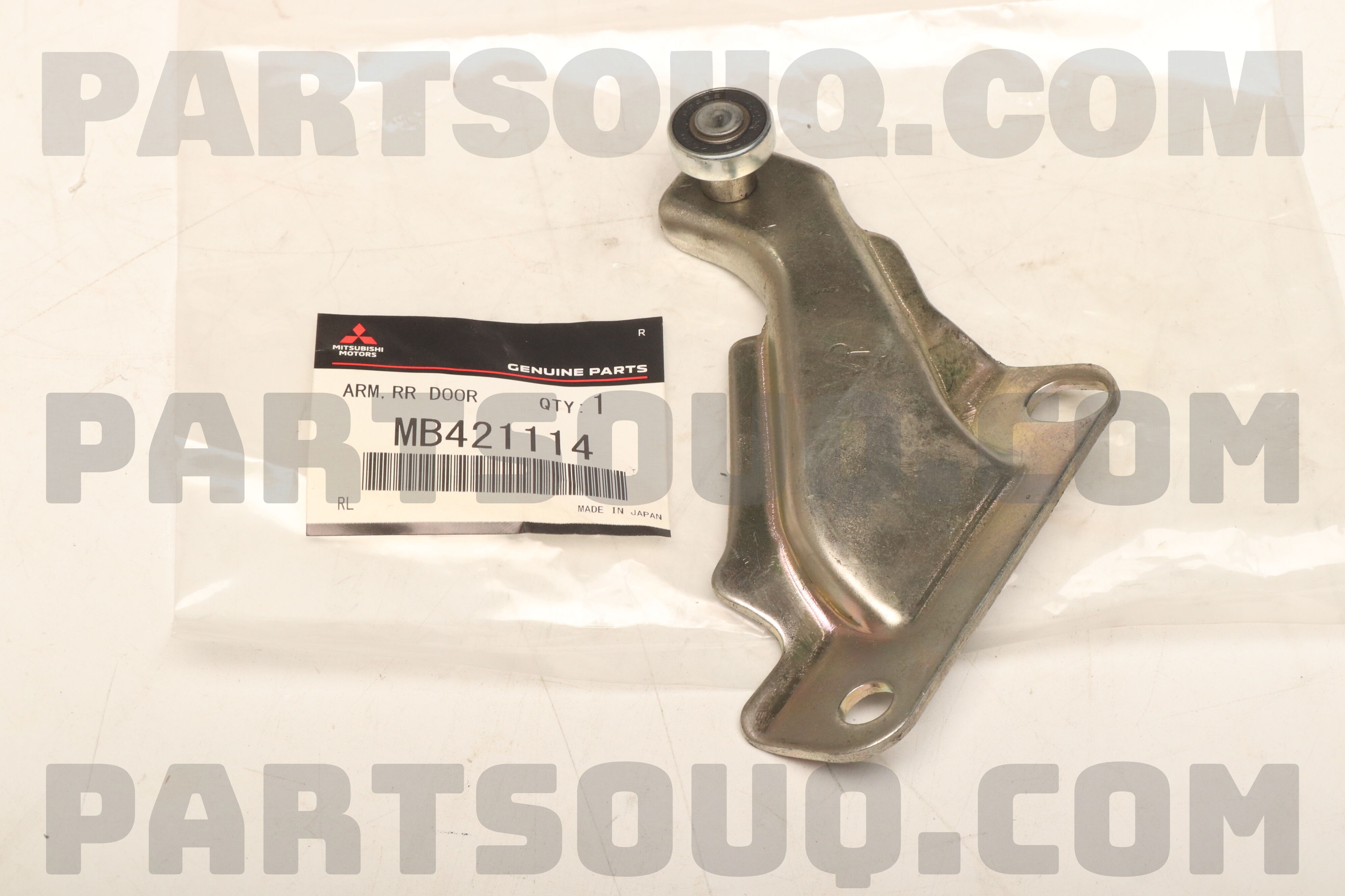 ARM,RR DOOR UPR ROLLER,RH MB421114 | Mitsubishi Parts | PartSouq
