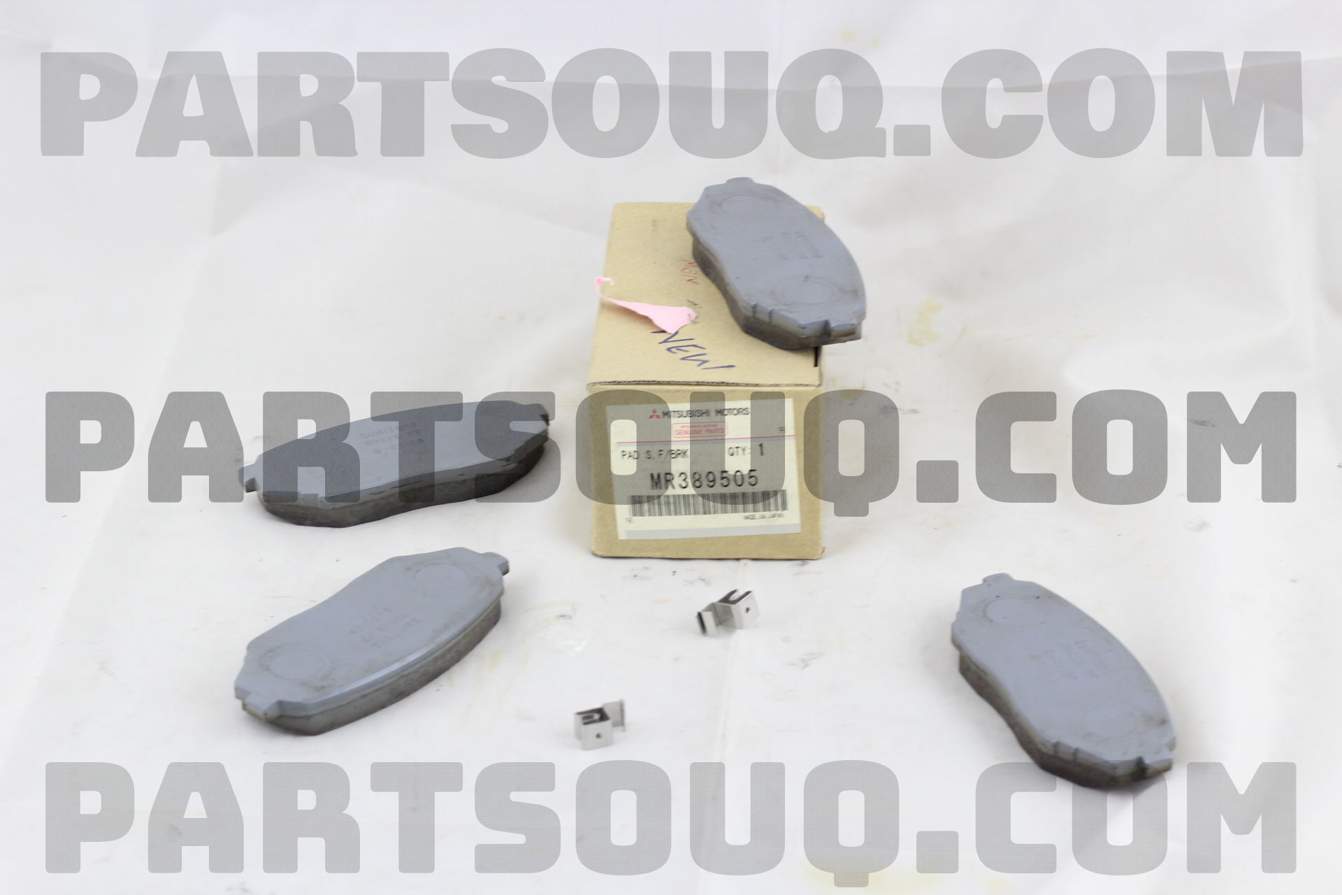 PAD SET,FR BRAKE MR389505 | Mitsubishi Parts | PartSouq