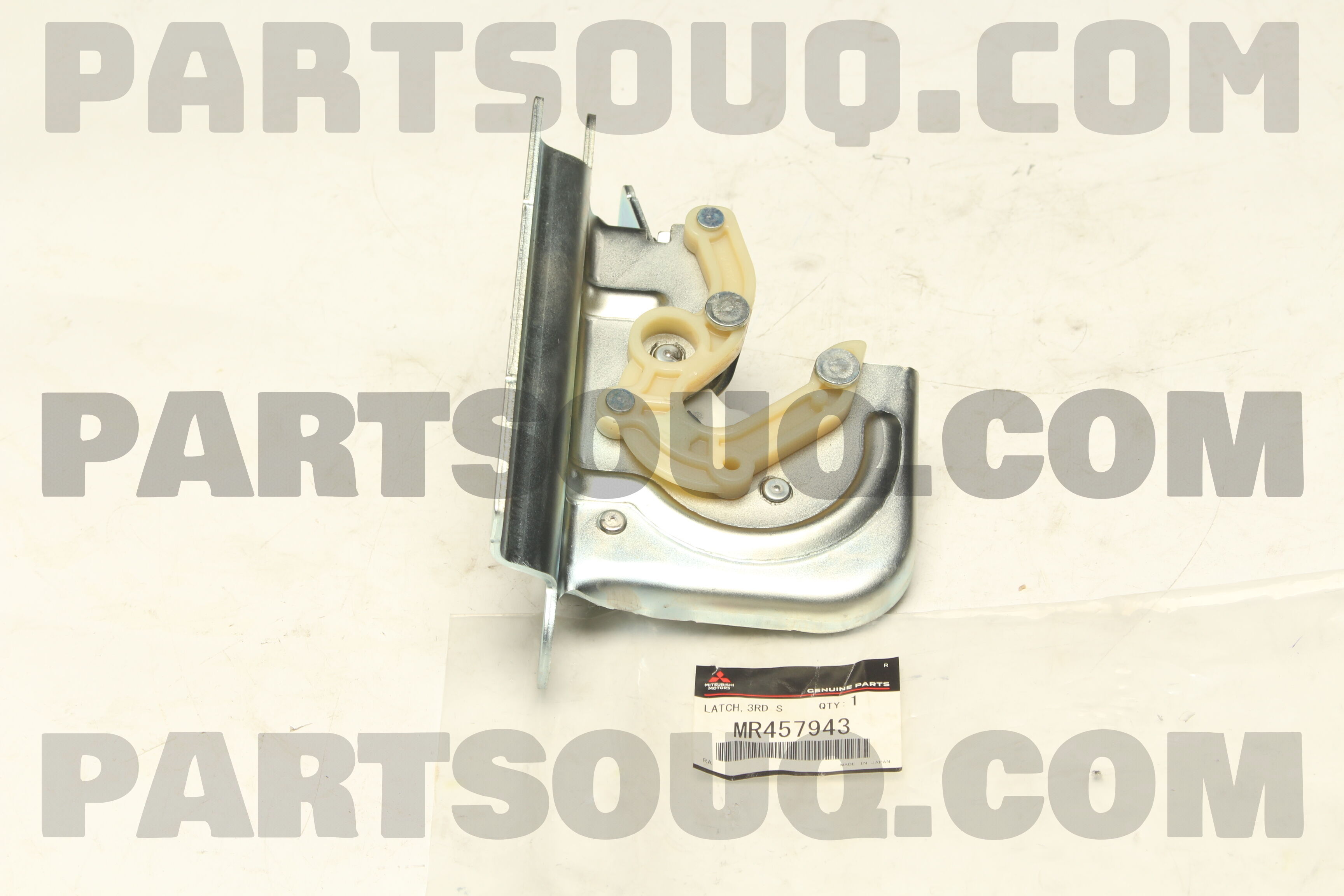 LATCH,3RD SEAT,LH MR457943 | Mitsubishi Parts | PartSouq
