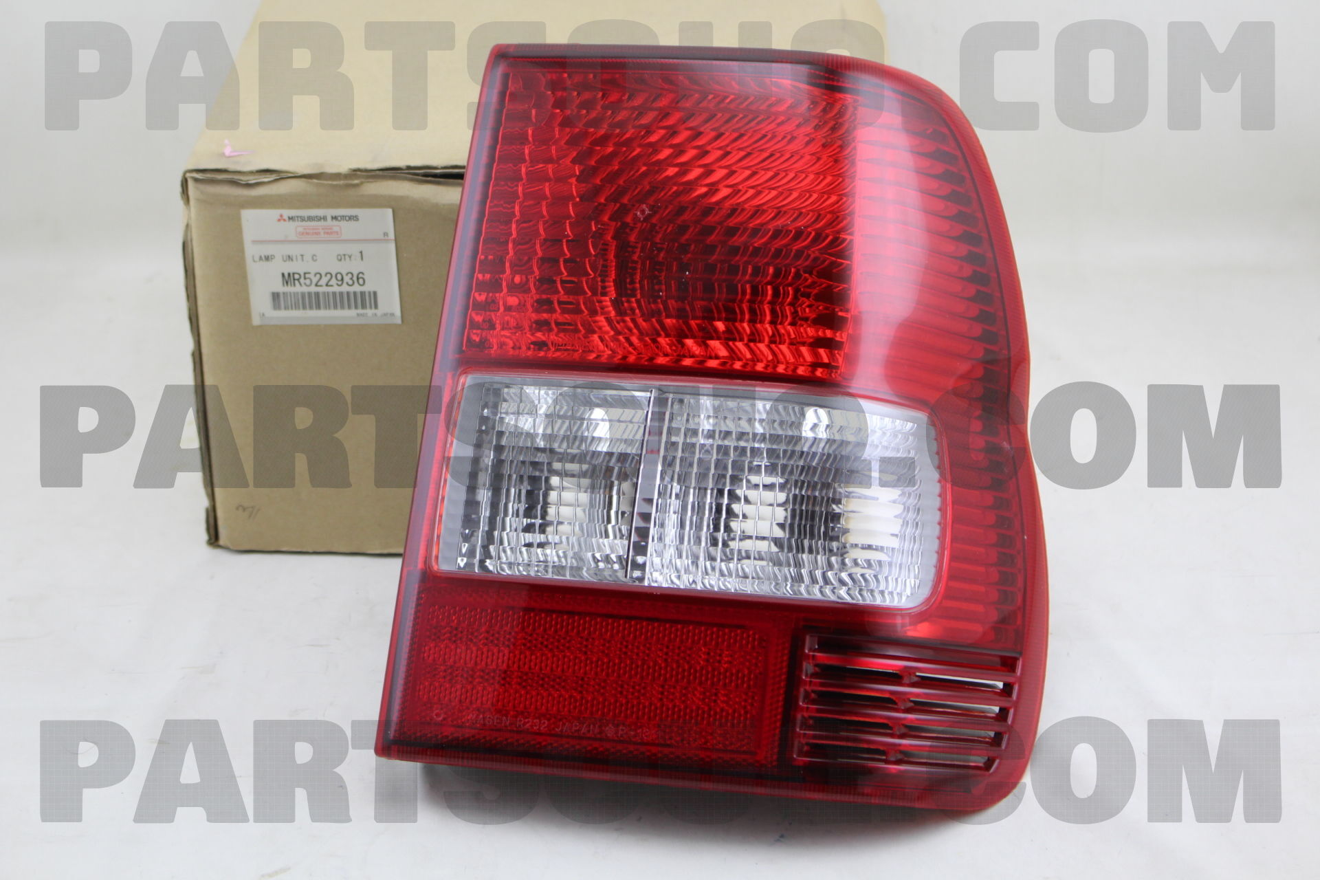 LAMP UNIT,CONBINATION,RR R MR522936 | Mitsubishi Parts | PartSouq