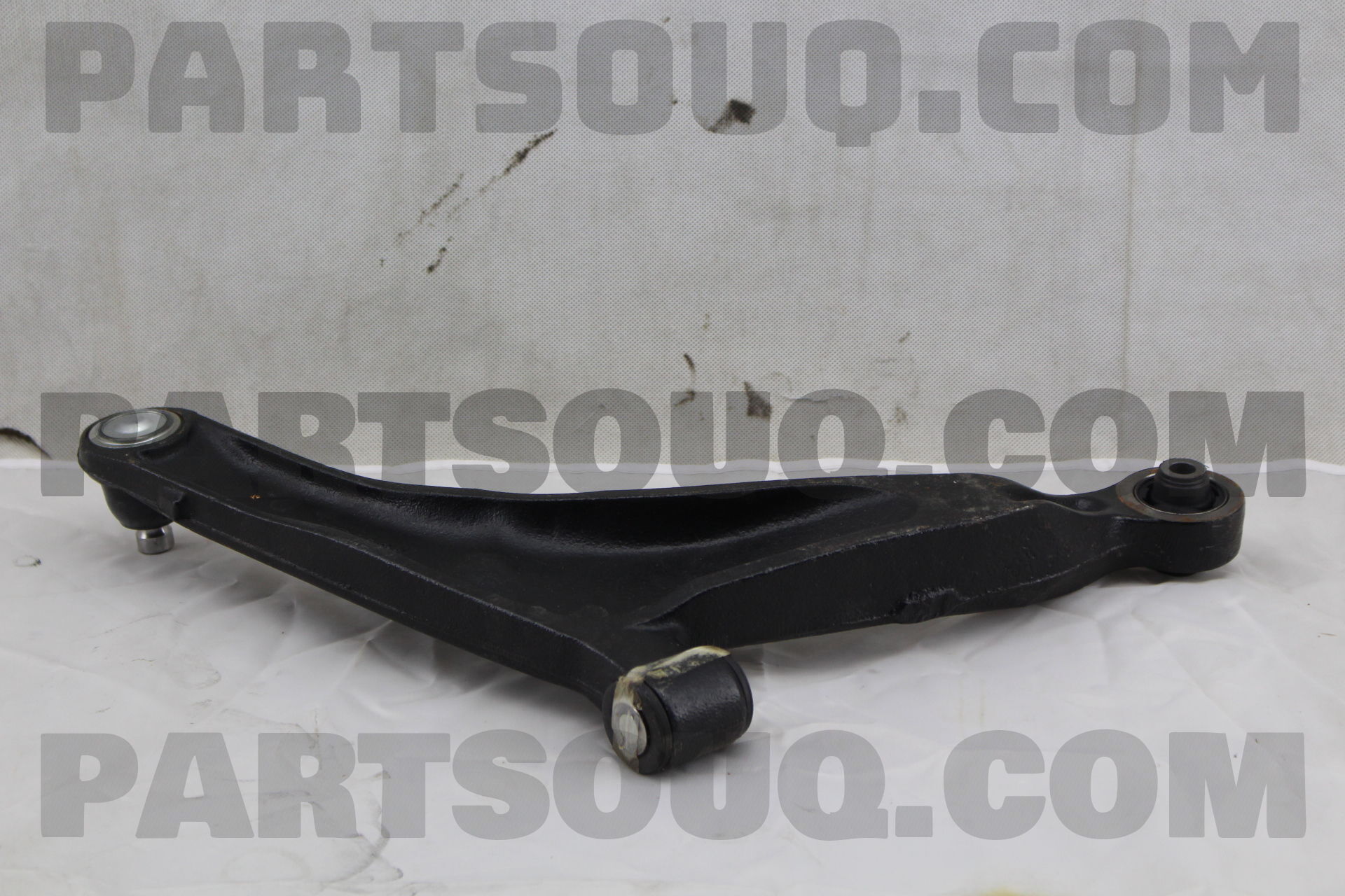 ARM ASSY,FR SUSP,LWR MR589033 | Mitsubishi Parts | PartSouq