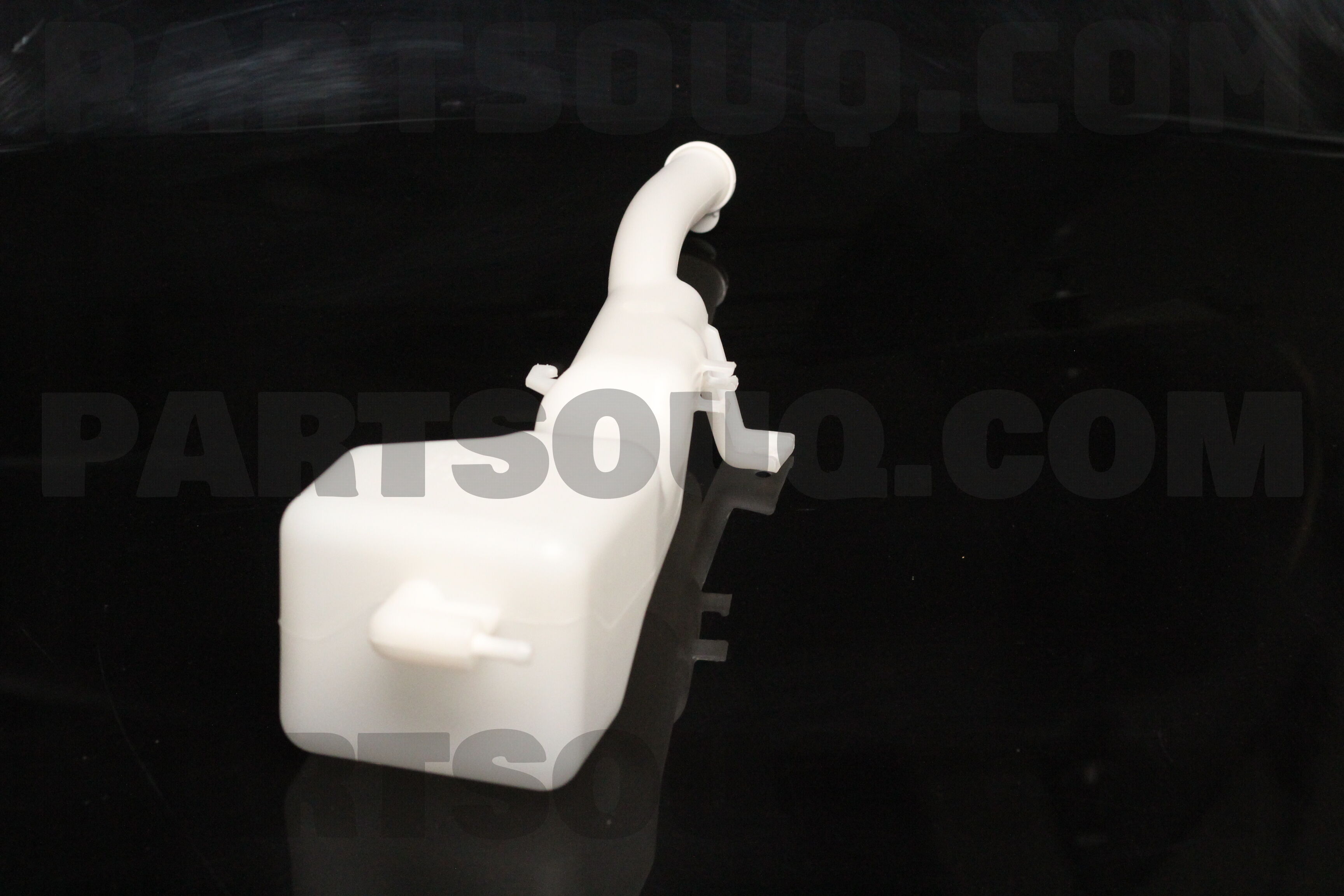 TANK ASSY,RADIATOR C MR993846 | Mitsubishi Parts | PartSouq