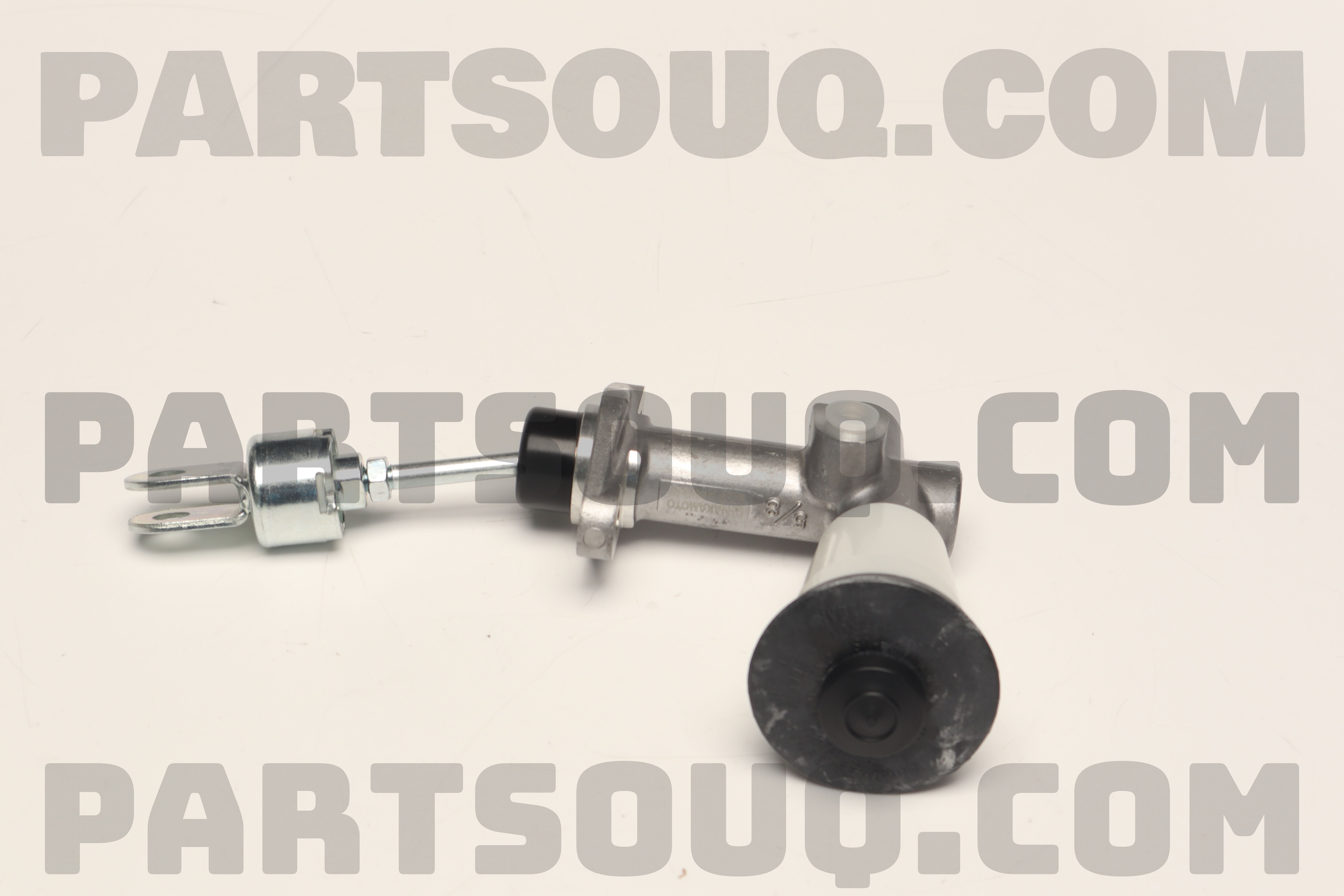 CLUTCH MASTER CYL MR374330 | Nakamoto Parts | PartSouq