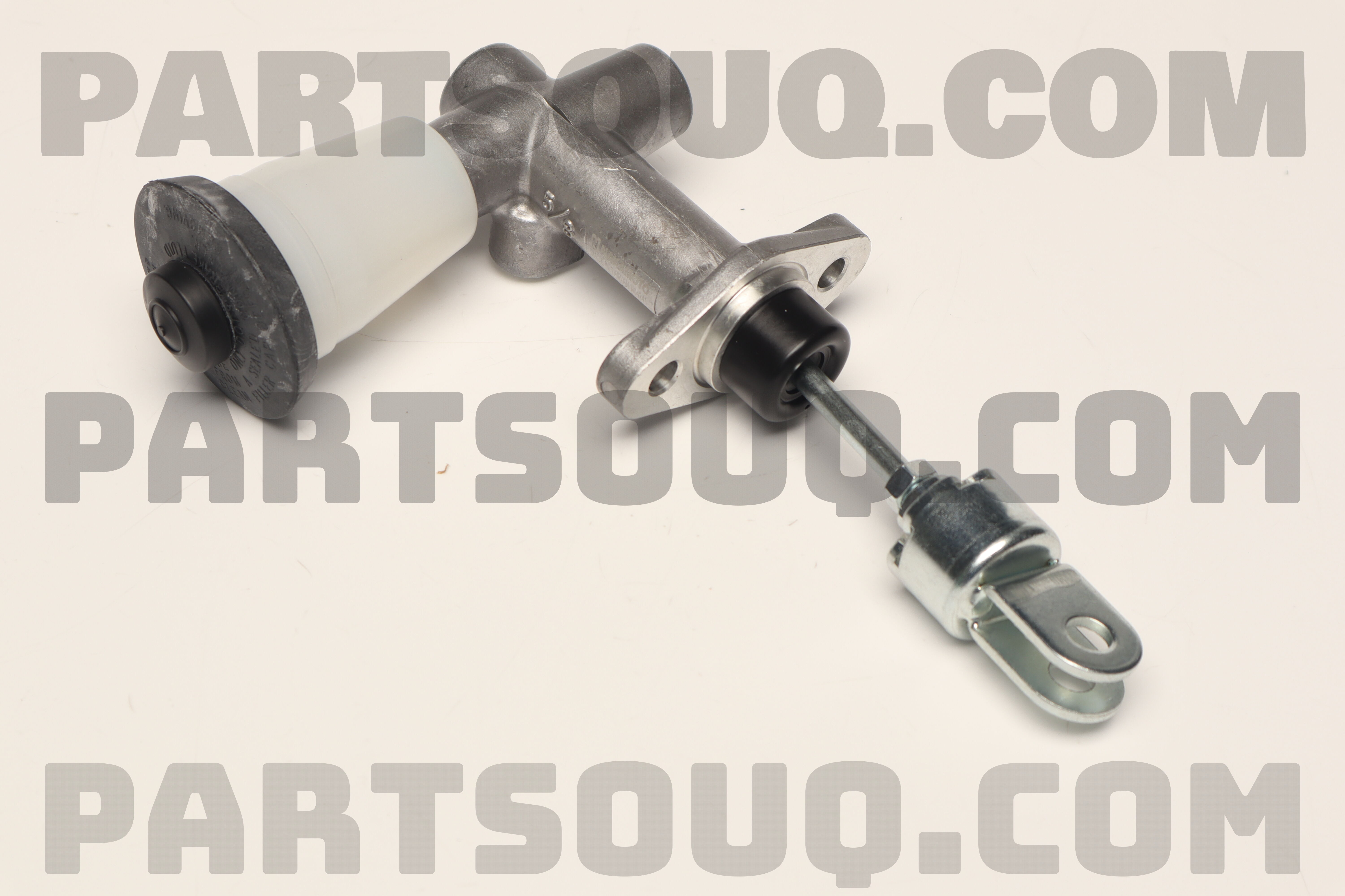 CLUTCH MASTER CYL MR374330 | Nakamoto Parts | PartSouq