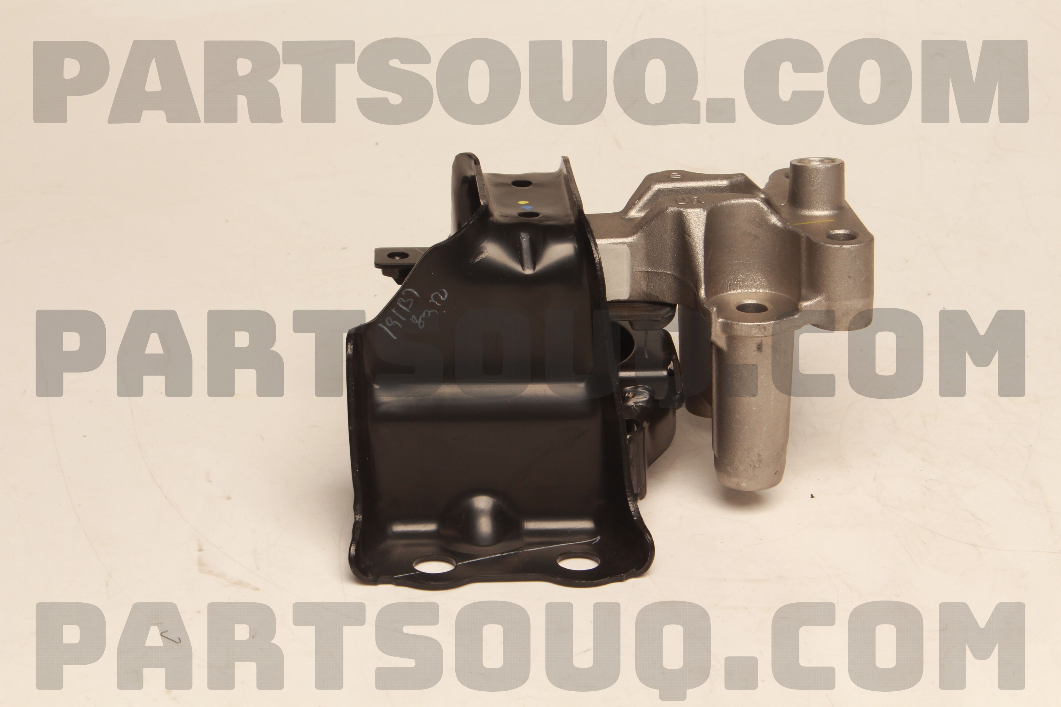 INSULATOR 112103HD3A | Nissan Parts | PartSouq