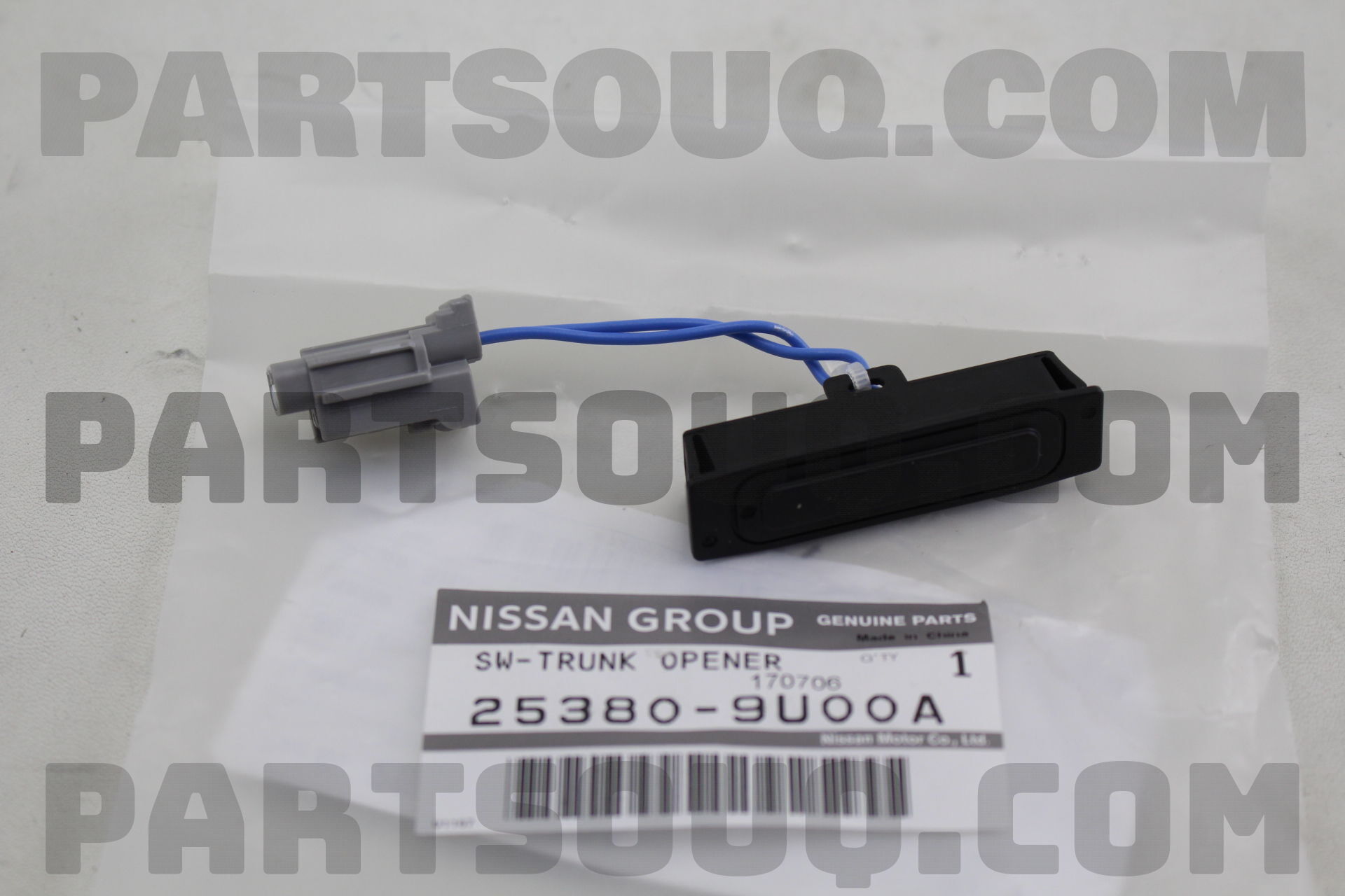 SWITCH ASSY-TRUNK OPENER 253809U00A | Nissan Parts | PartSouq