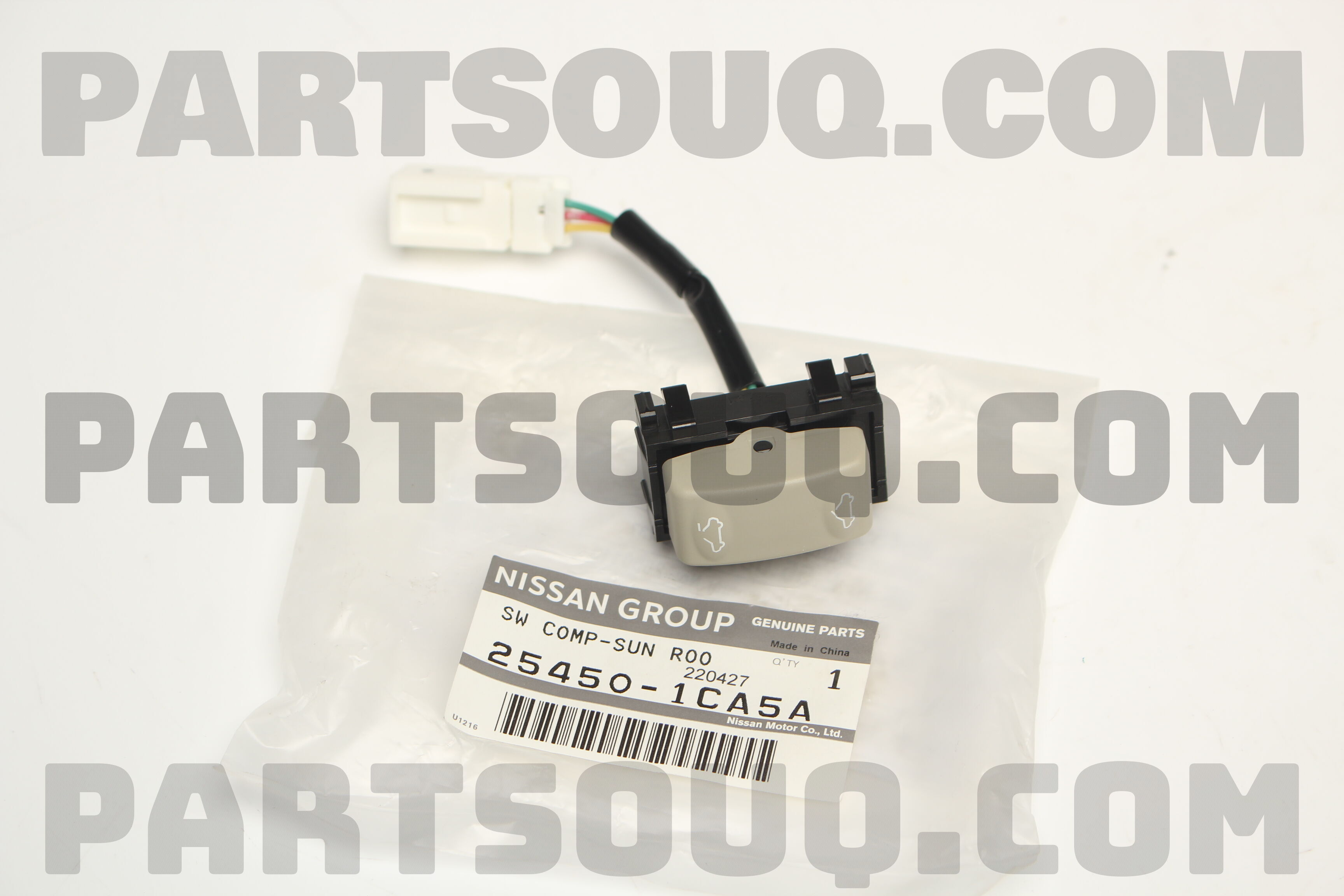 SWITCH ASSY-SUNROOF 25450JA00A | Nissan Parts | PartSouq