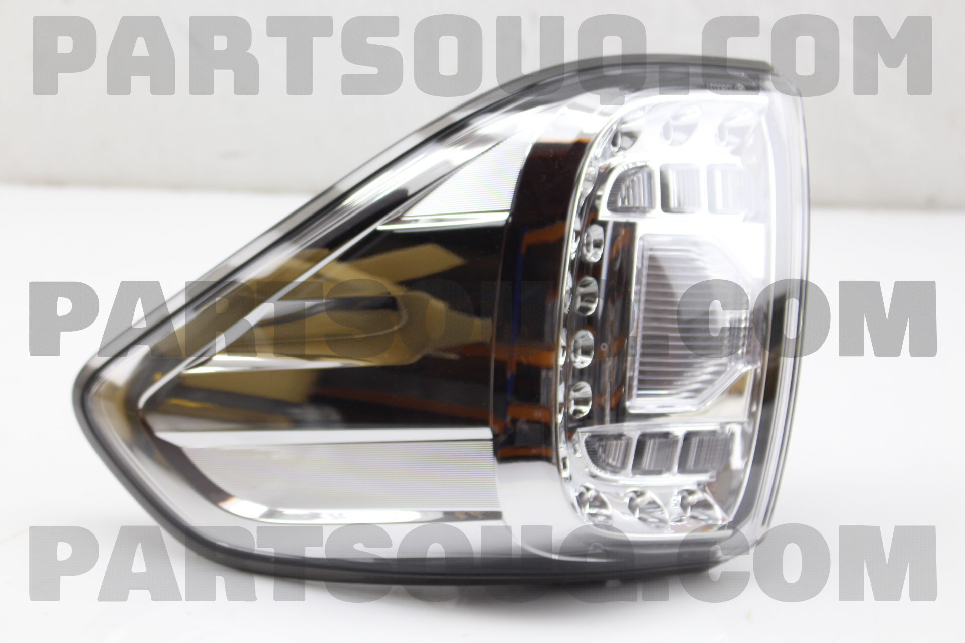 LAMP COMB RR,RH 265501ZR0B | Nissan Parts | PartSouq
