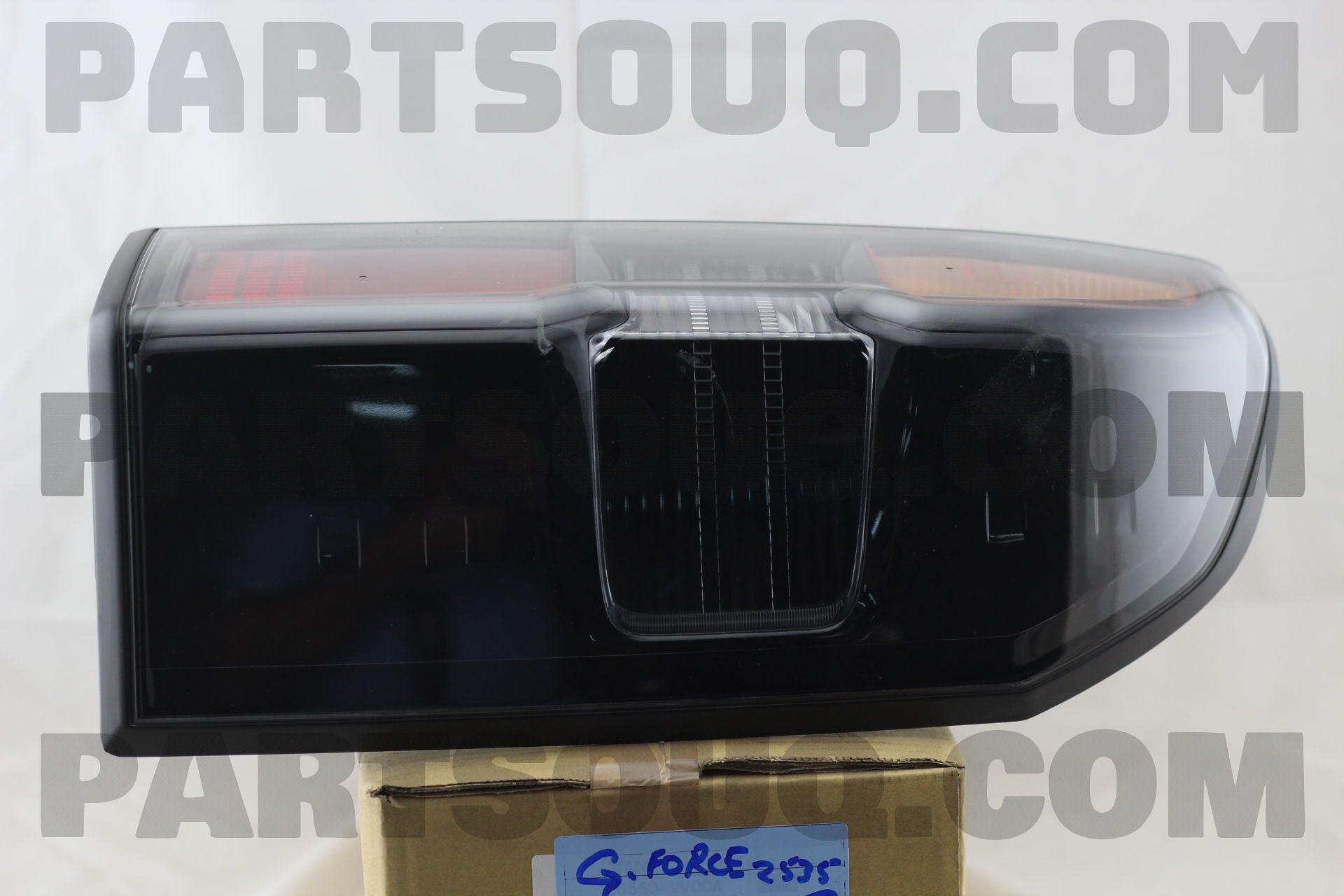 LAMP ASSY-REAR COMBINATION,RH 26550VV00A | Nissan Parts | PartSouq