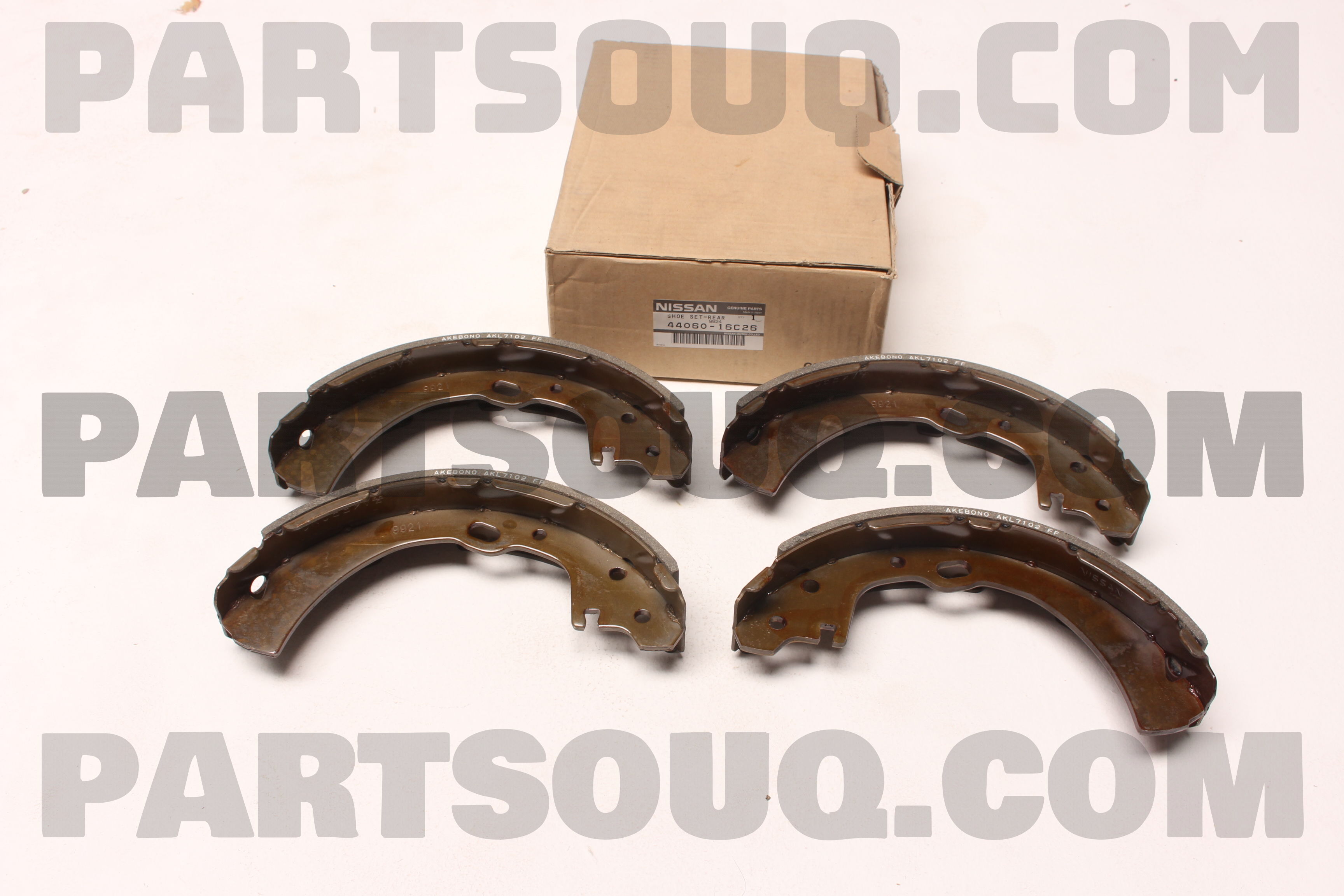 SHOE SET-REAR BRAKE D40602S425 | Nissan Parts | PartSouq