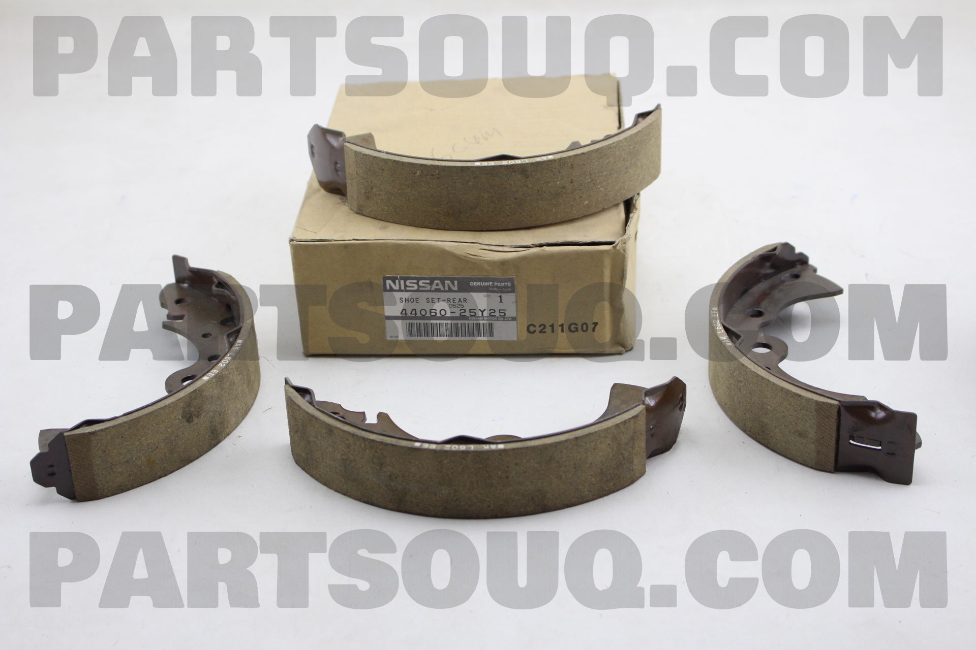 SHOE SET-REAR BRAKE 4406025Y25 | Nissan Parts | PartSouq