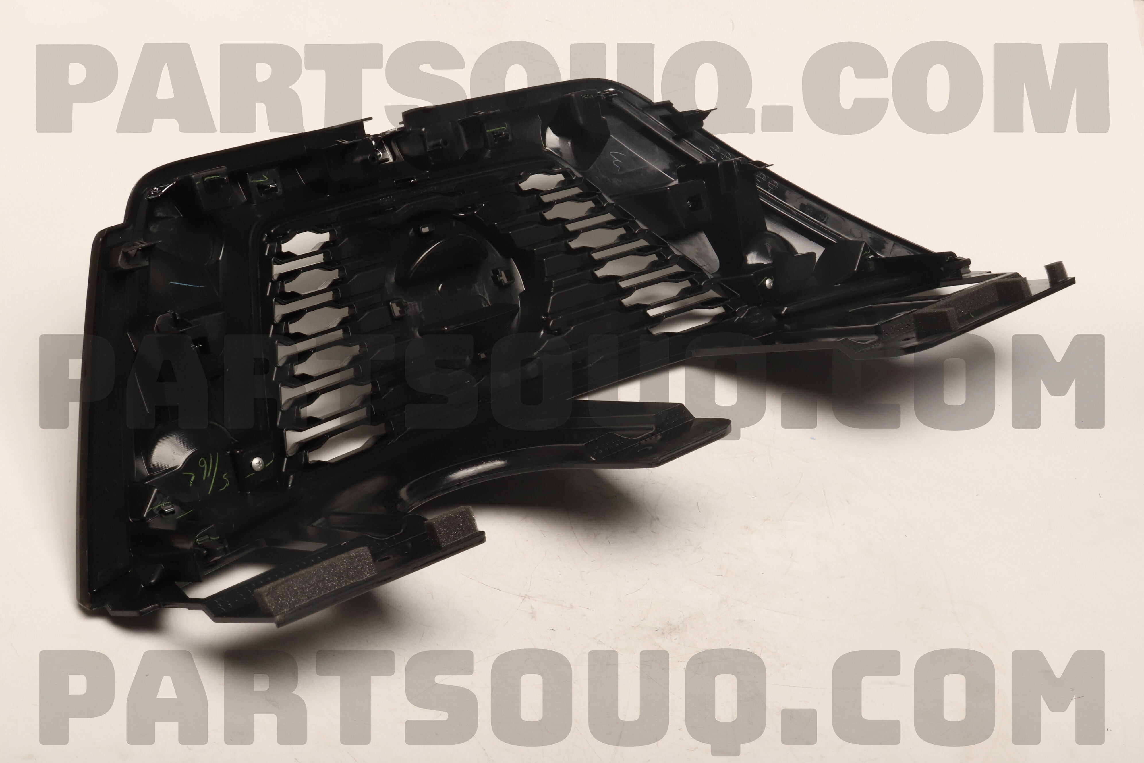 GRILLE-RADIATOR 623106FR6B | Nissan Parts | PartSouq