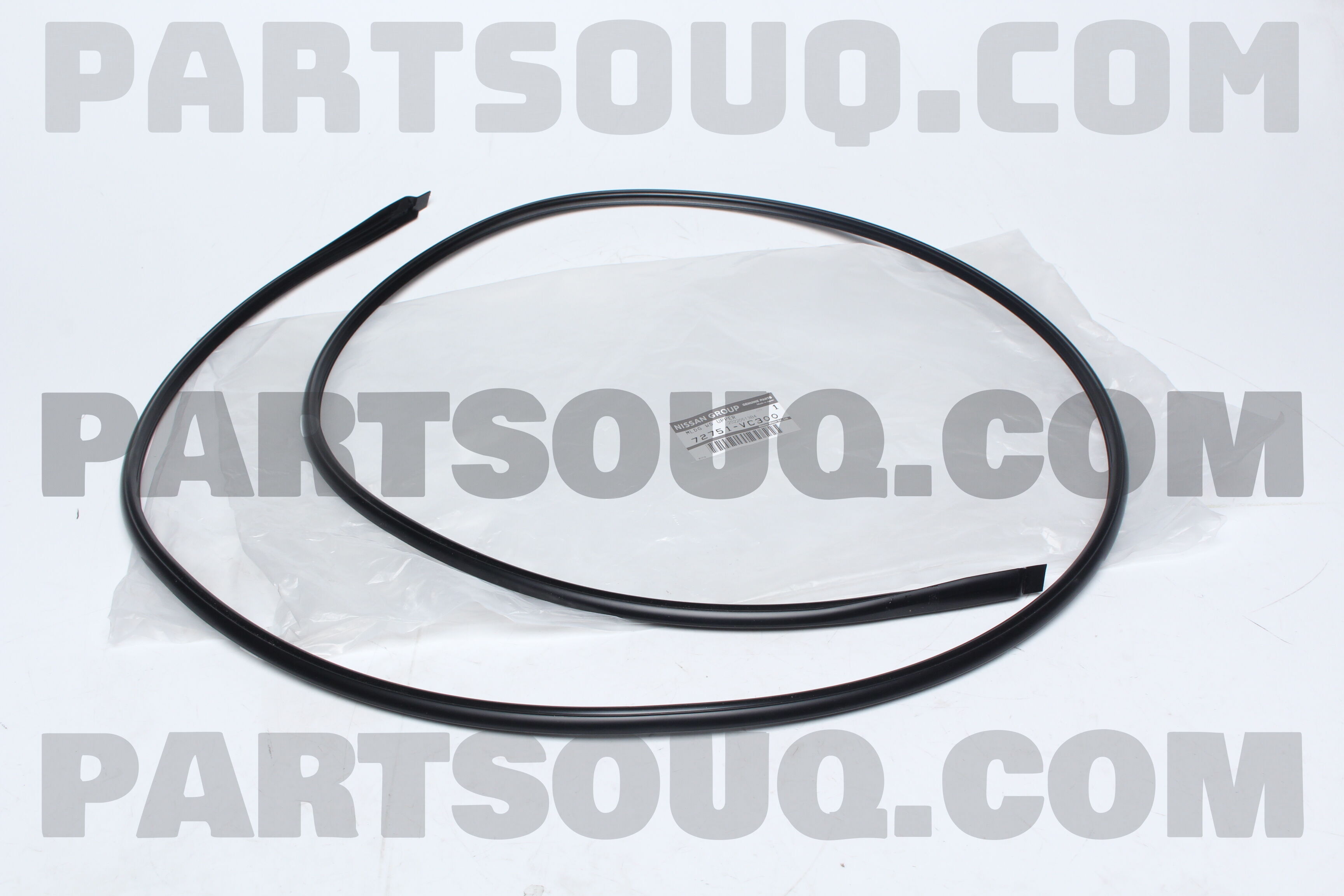MOULDING-WINDSHIELD UPPER,CENTER 72751VB000 | Nissan Parts | PartSouq