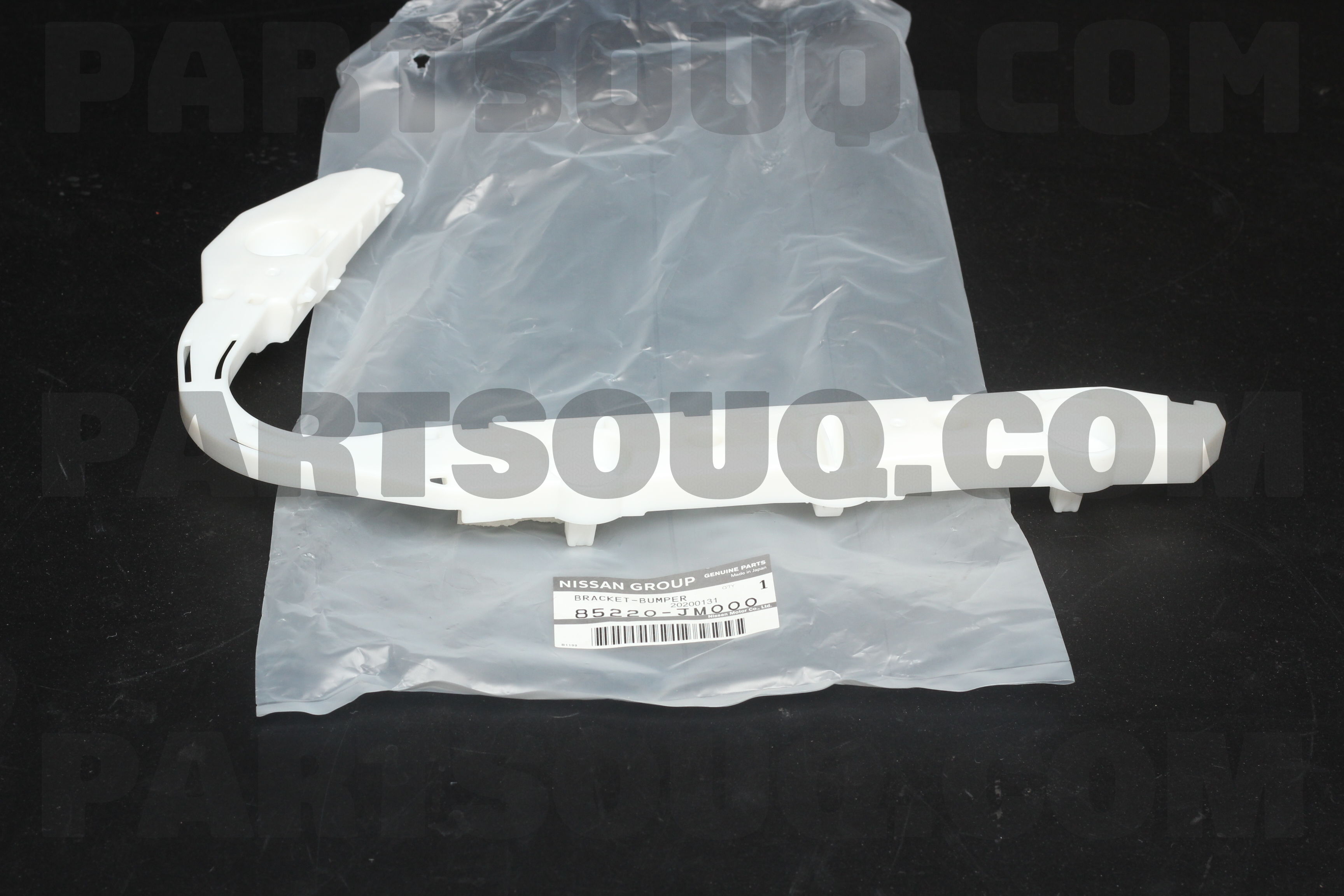 BRACKET-REAR BUMPER SIDE,RH 85220JM000 | Nissan Parts | PartSouq