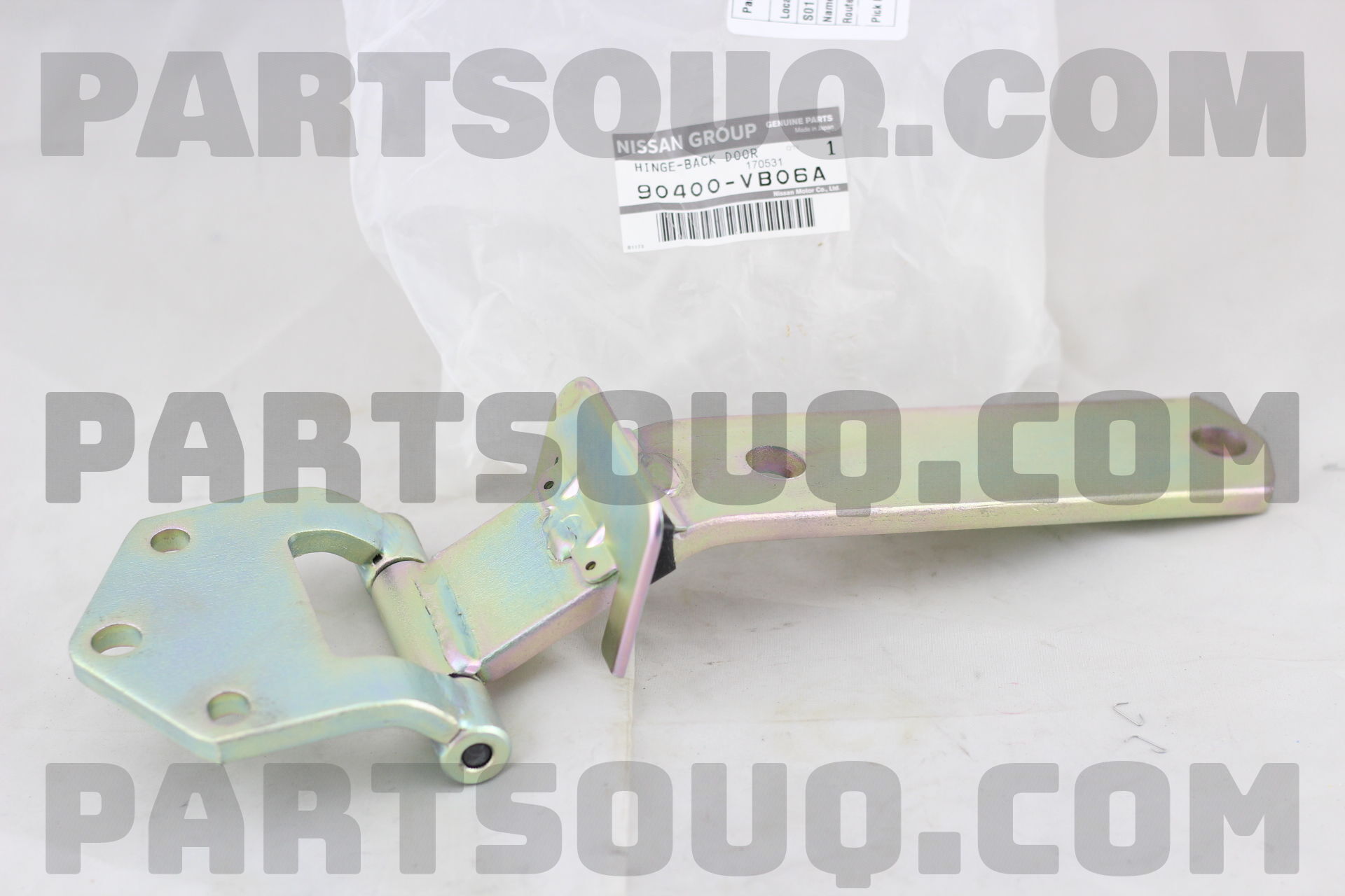 HINGE ASSY-BACK DOOR,UPPER RH 90400VB06A | Nissan Parts | PartSouq