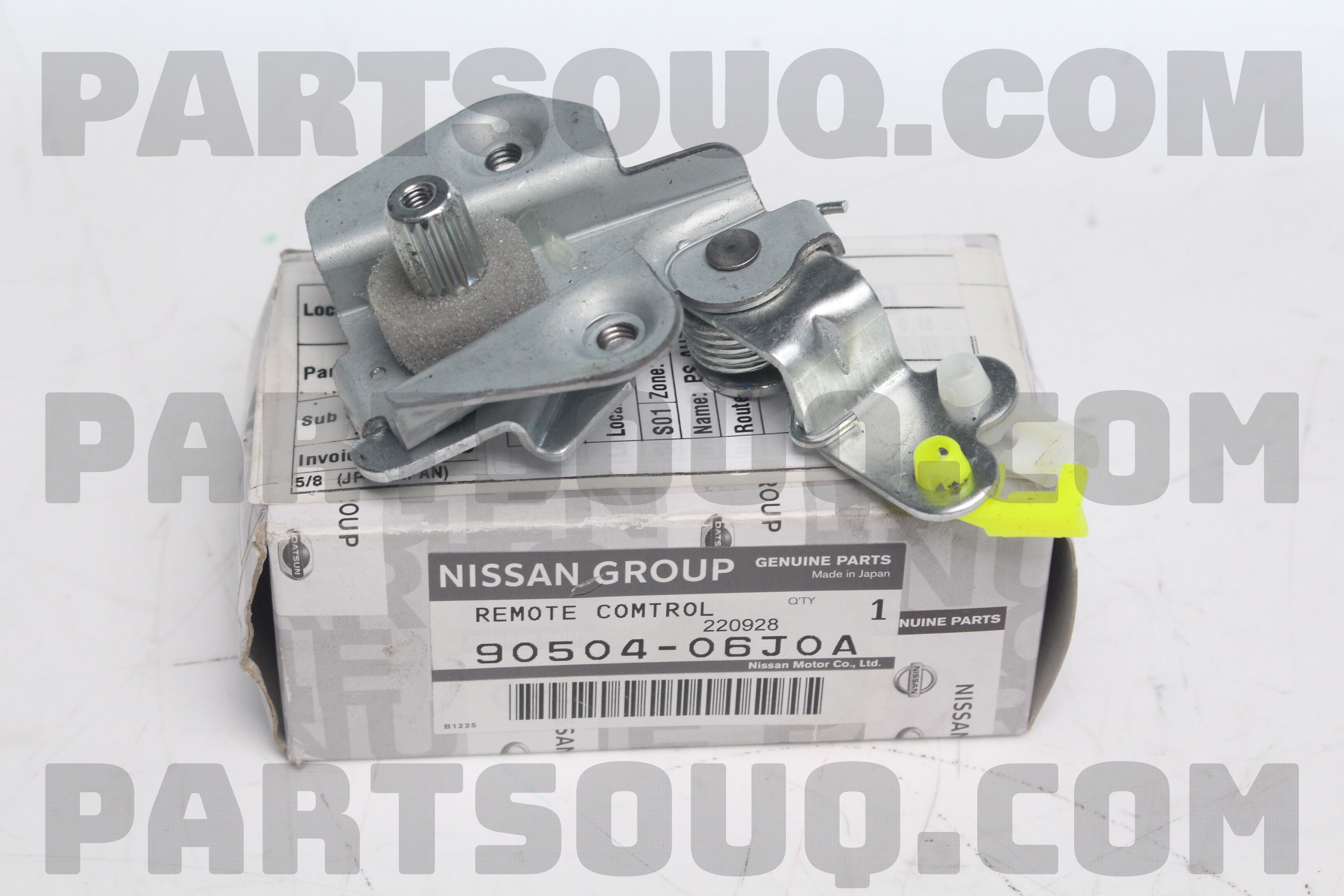 REMOTE CONTROL-BACK DOOR LOCK,RH 9050406J0A | Nissan Parts | PartSouq
