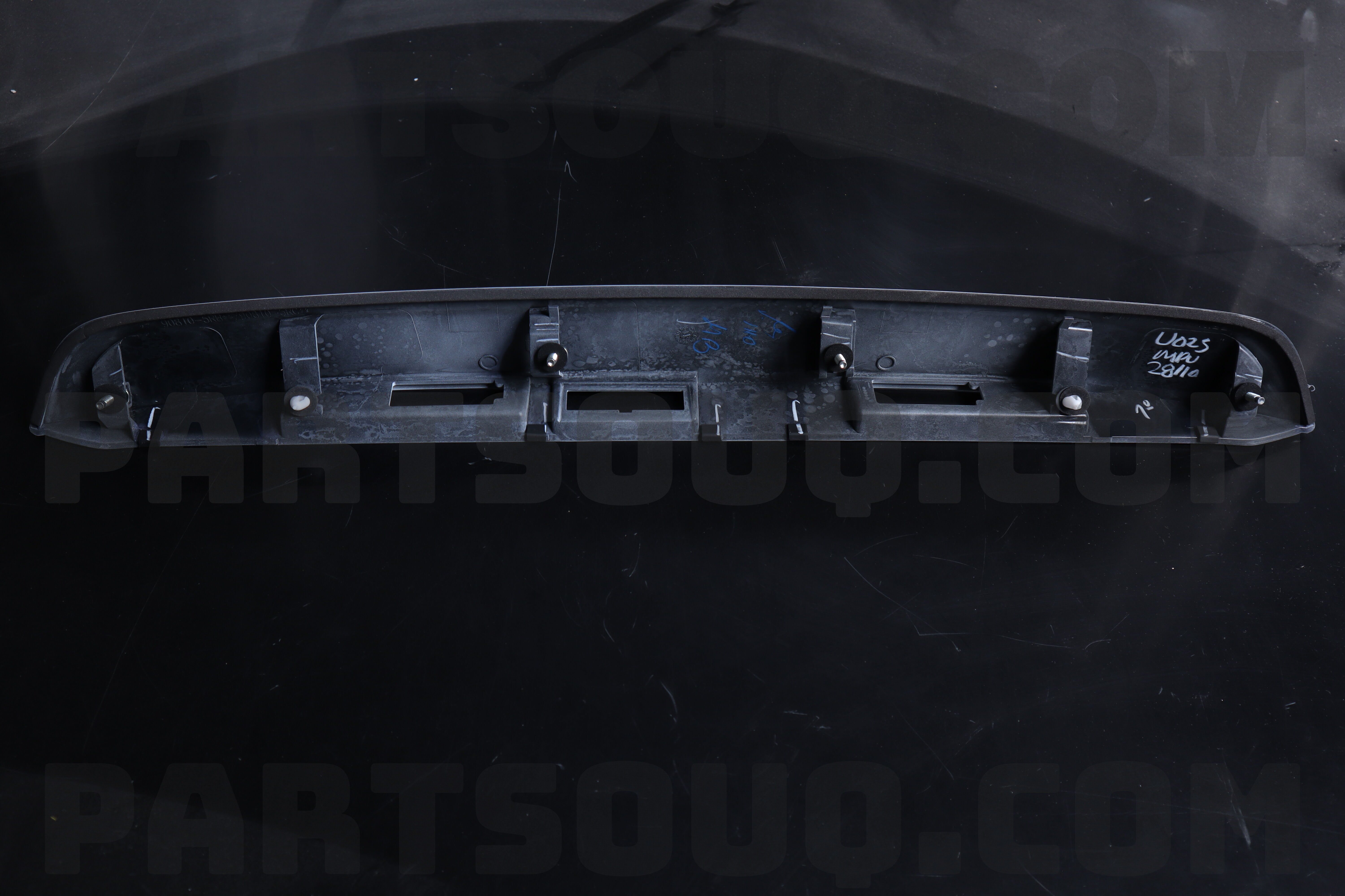 FINISHER ASSY BACK DOOR 908105RC0A | Nissan Parts | PartSouq