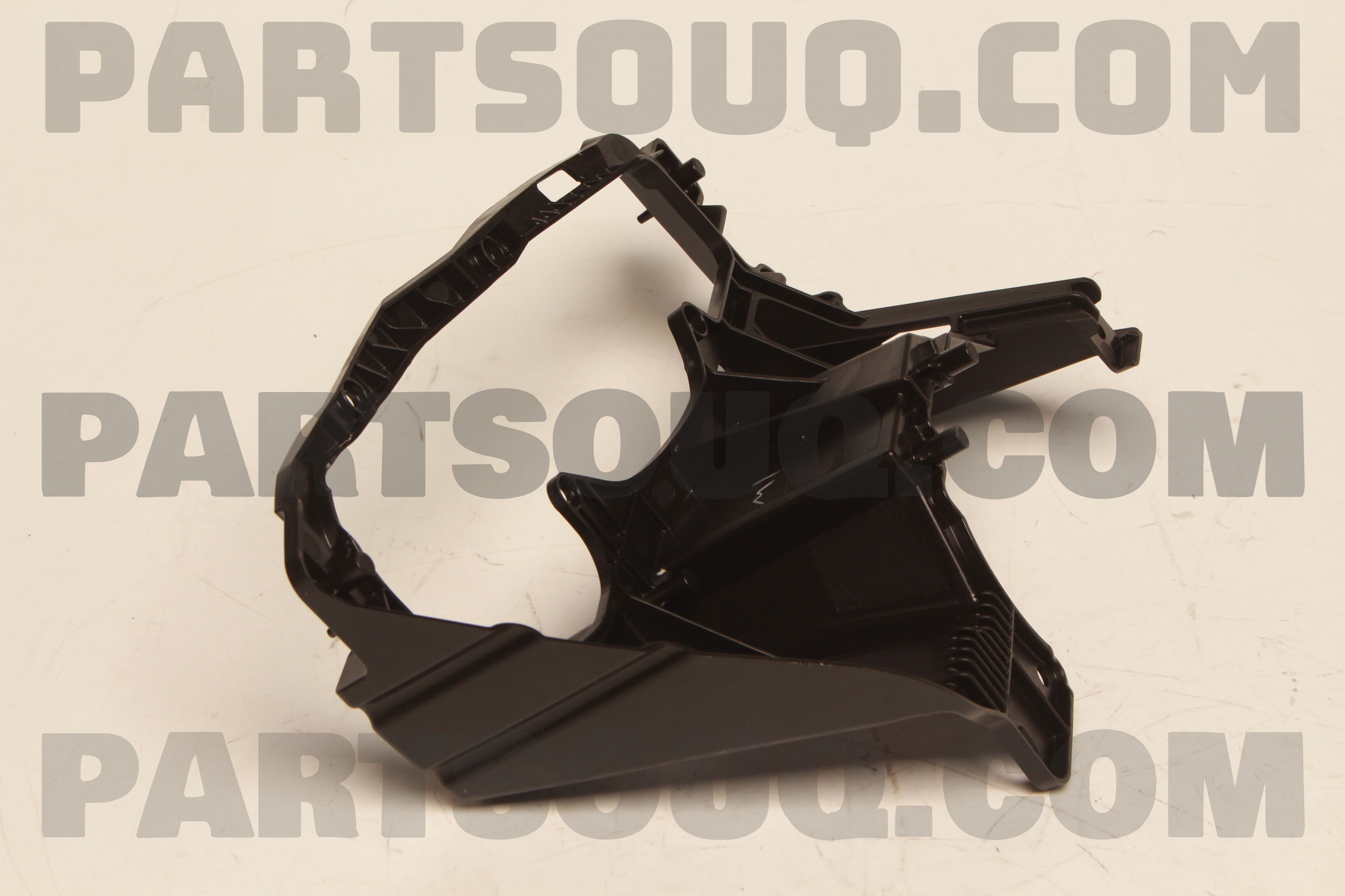 BRACKET,FOG LAMP,L 3556686R01 | Suzuki Parts | PartSouq