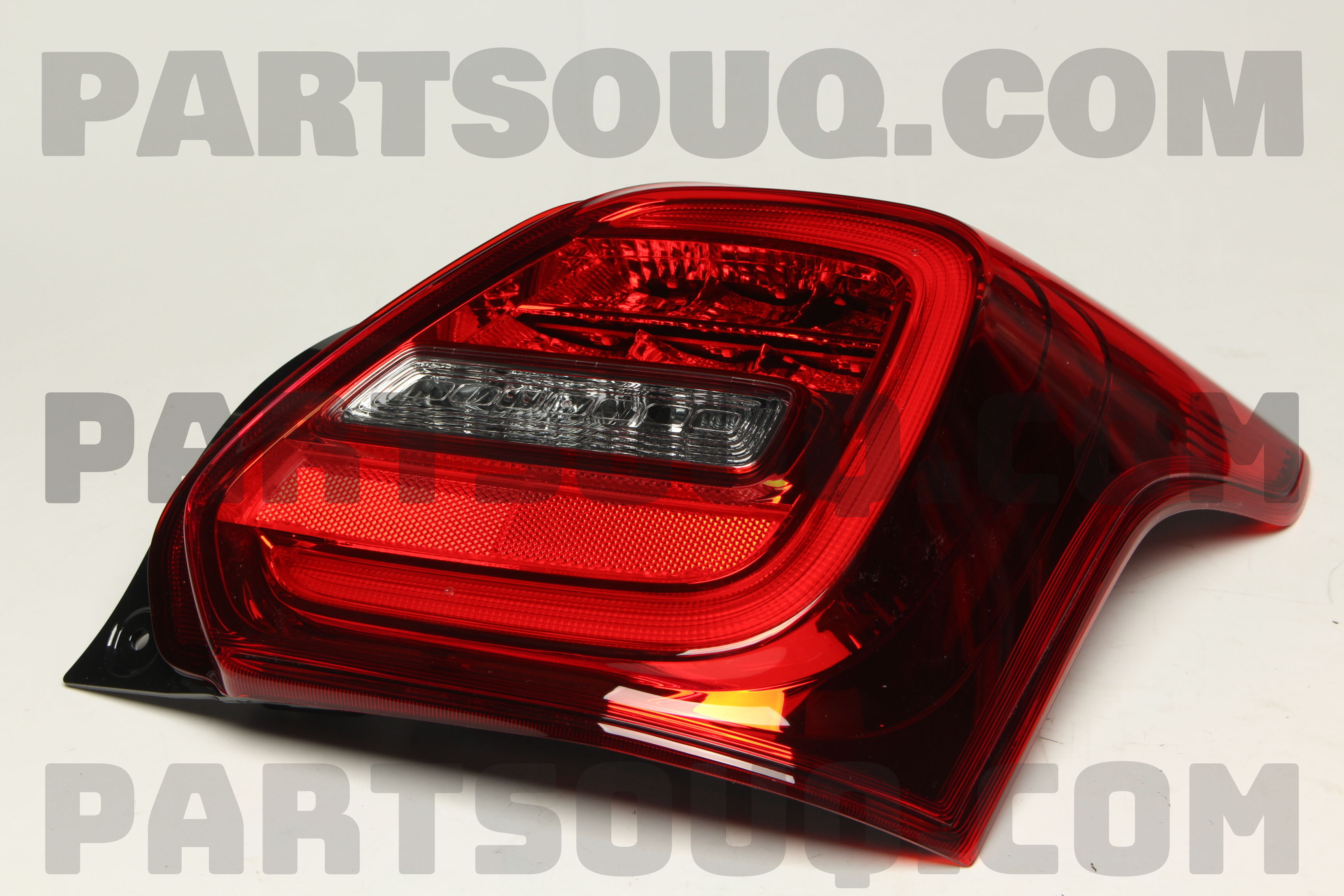 LAMP SET,REAR COMB,R 3560353RV0 | Suzuki Parts | PartSouq